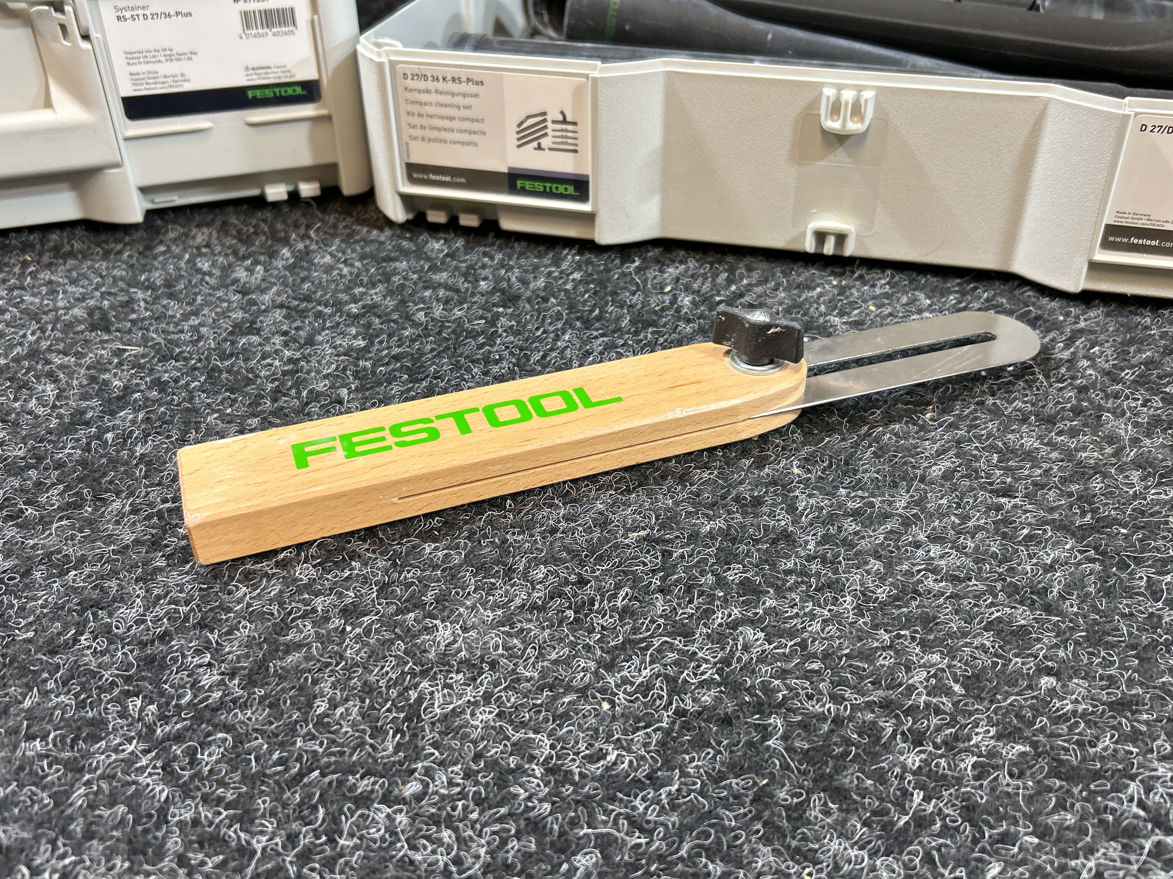 Electric planer and vacuum cleaner accessories - Festool - PS Auction ...