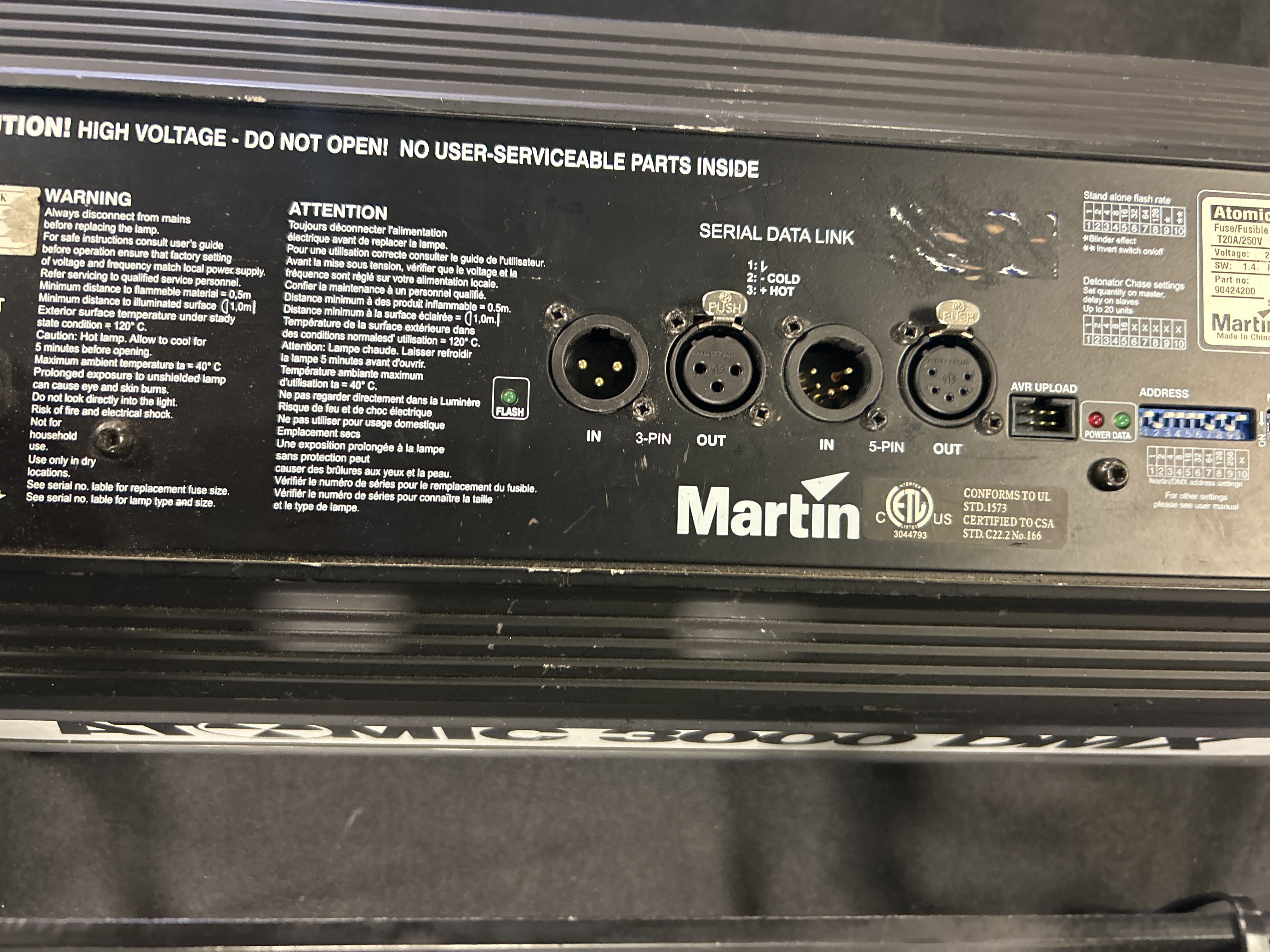 Strobe - Martin Atomic 3000 DMX (EU version) 6 pieces - PS Auction - We ...