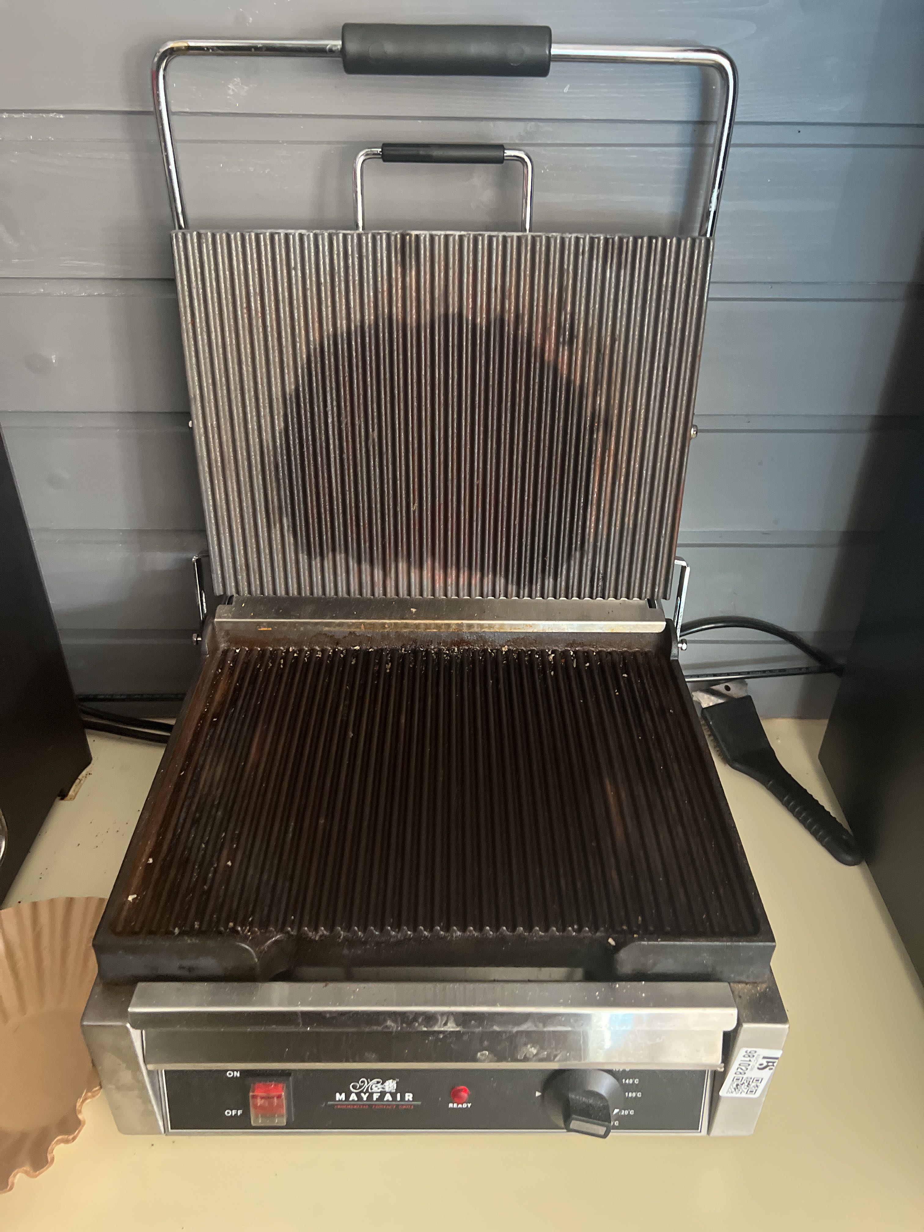 Clamp grill Mayfair - PS Auction - We value the future - Largest in net ...
