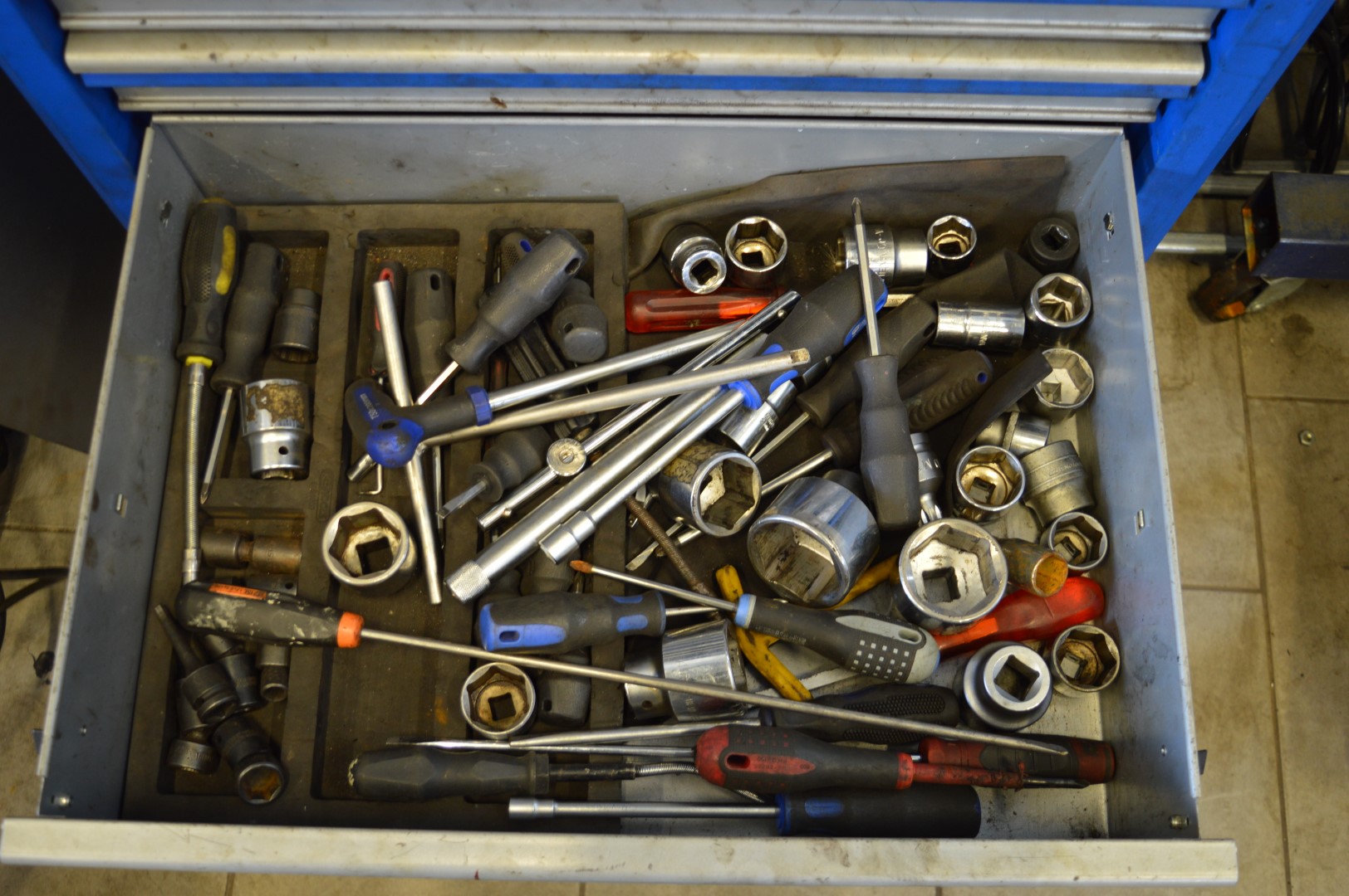 Tool cart KS Tools MasterLine incl. Content - PS Auction - We value the ...