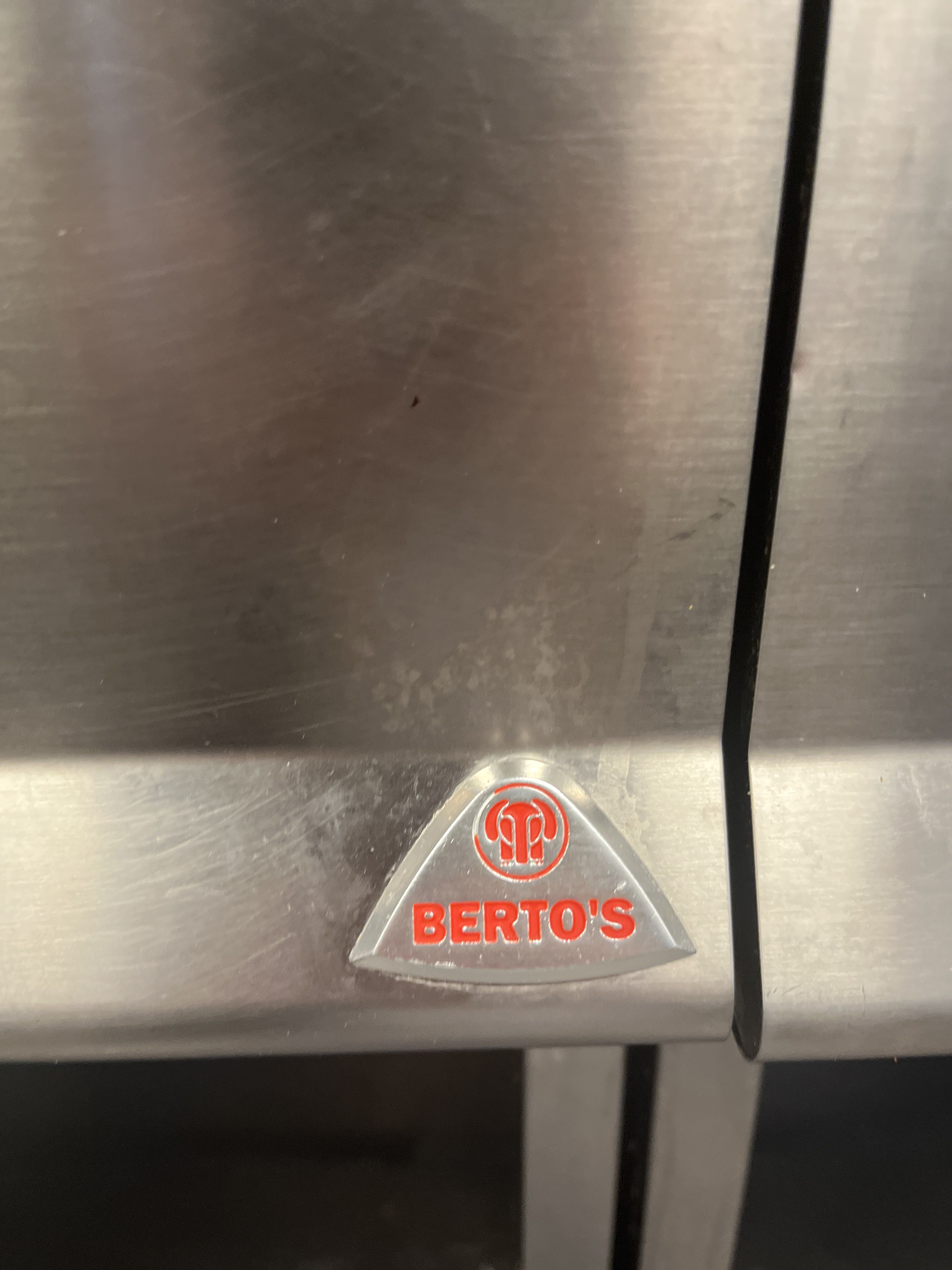 Pommes Frites Värmeri Bertos Macros 700, 2 st - Auktioner online ...