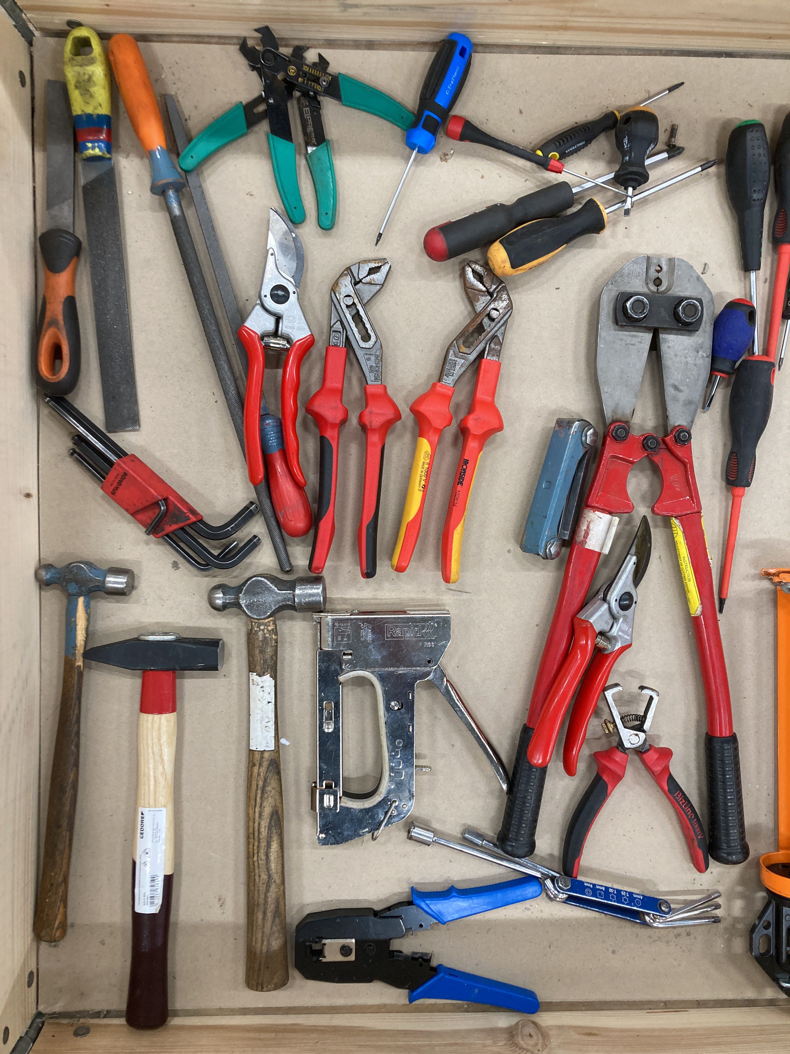 Hand tools - PS Auction - We value the future - Largest in net auctions