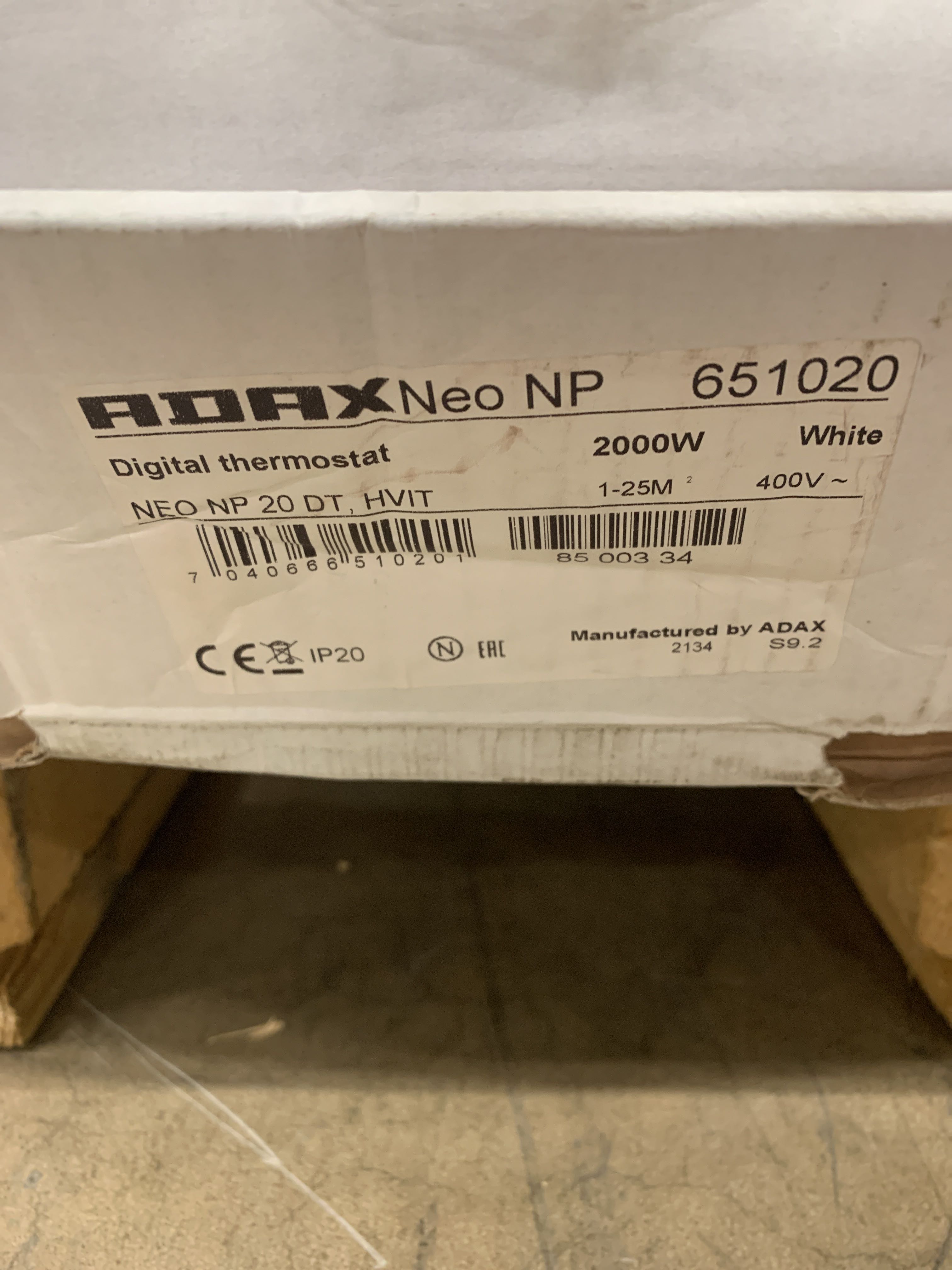 Elradiator Adax Neo 400V 2000W, 370x1394mm (HxB) - Auktioner online ...