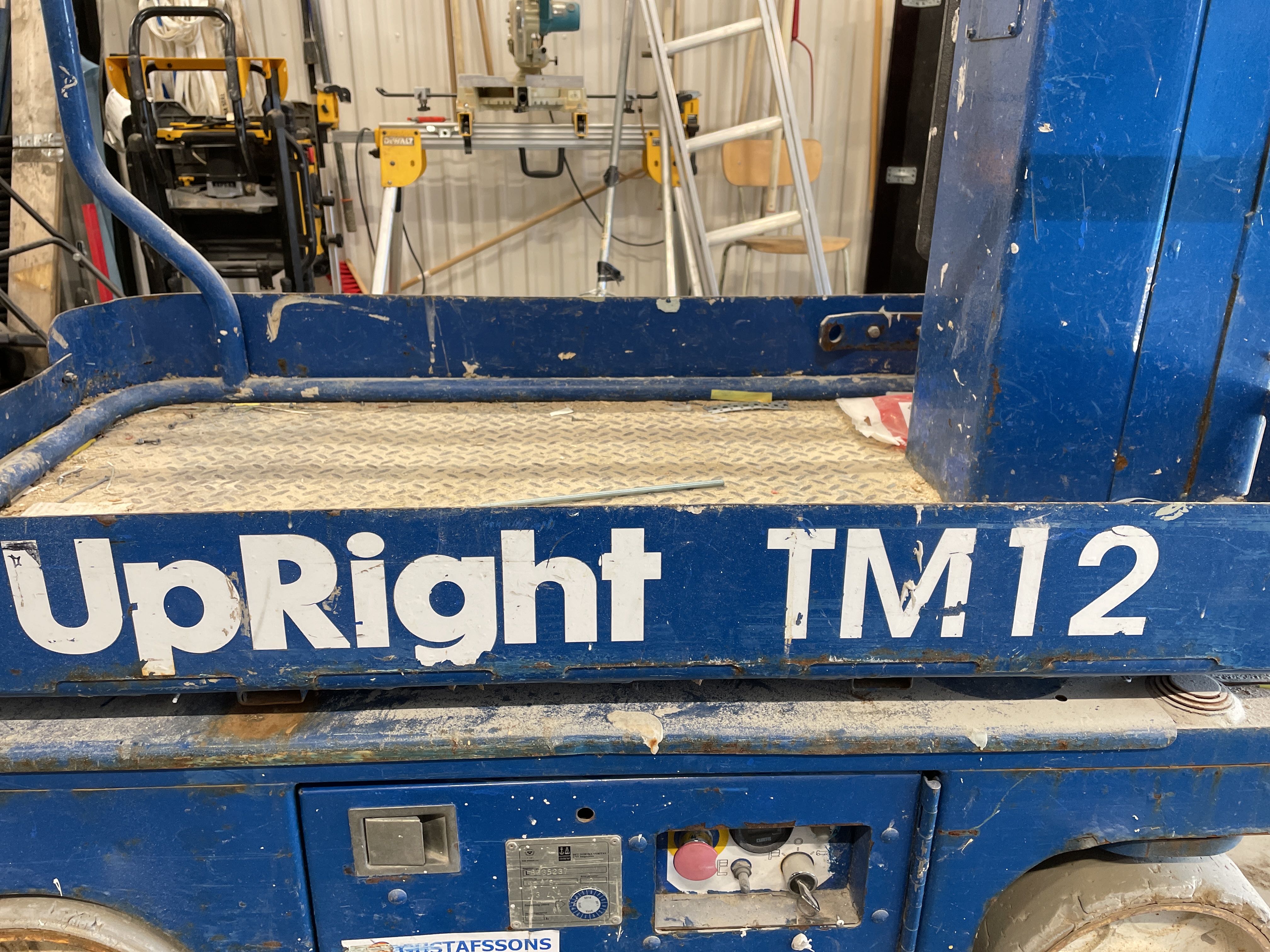 Column lift UpRight TM12 - PS Auction - We value the future - Largest ...