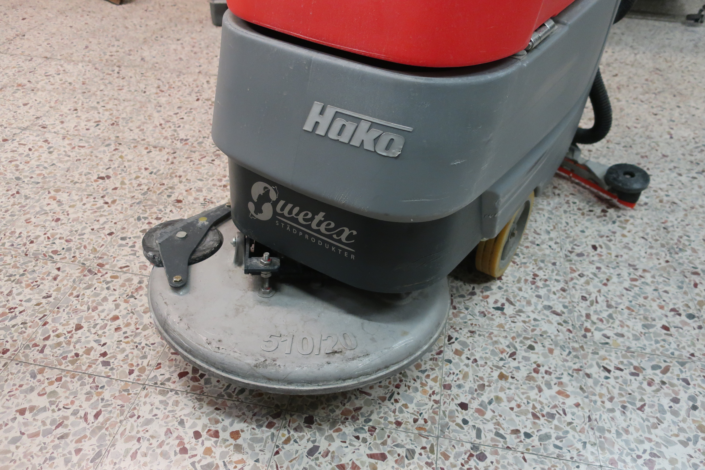 Combi scrubber, Hako Hakomatic B45 CL - PS Auction - We value the ...