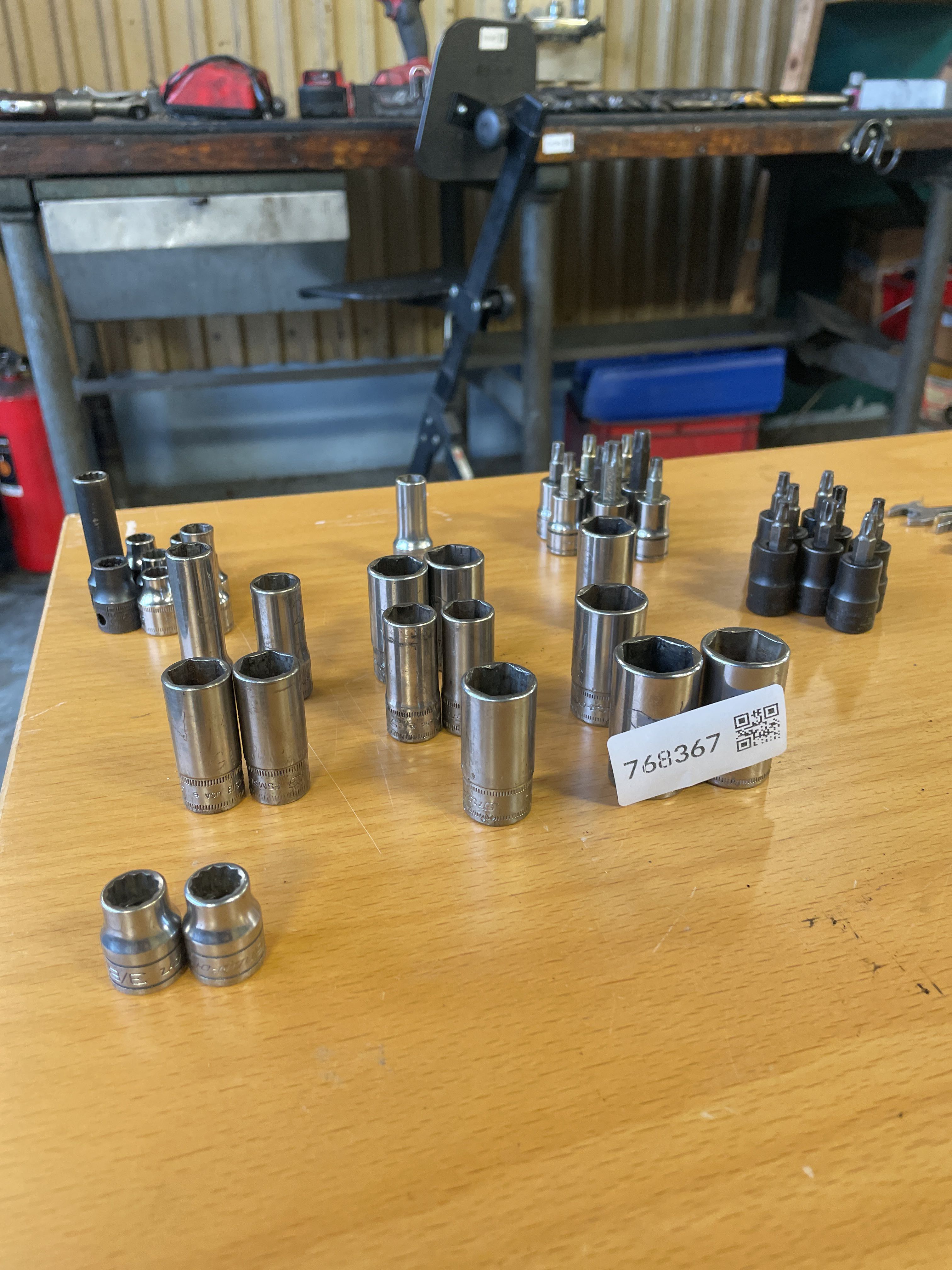 Inserts (snap-on) - PS Auction - We value the future - Largest in net ...