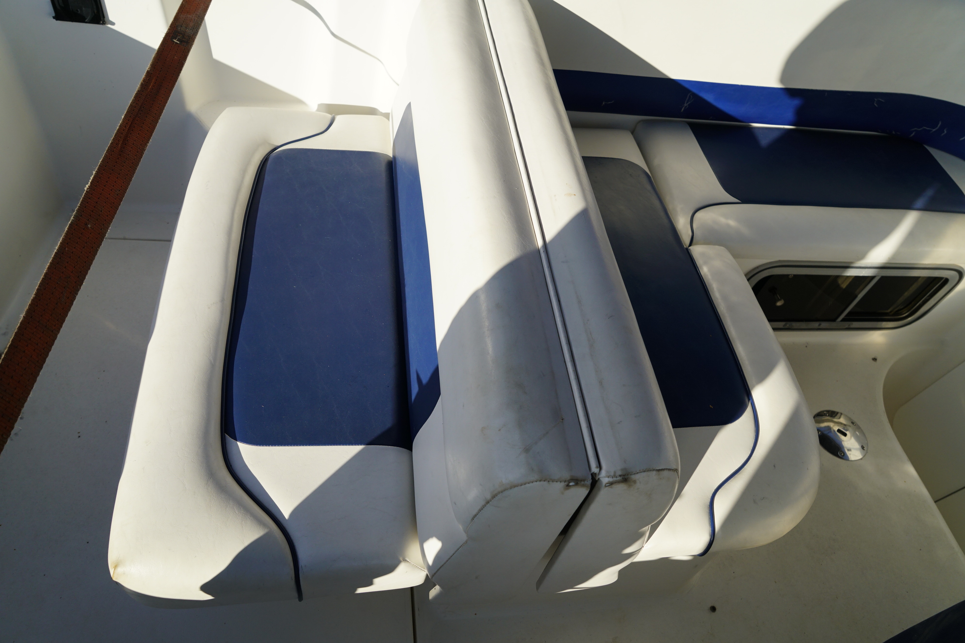 Glastron GS249 - Volvo penta 5.7l incl. boat trailer - PS Auction - We ...