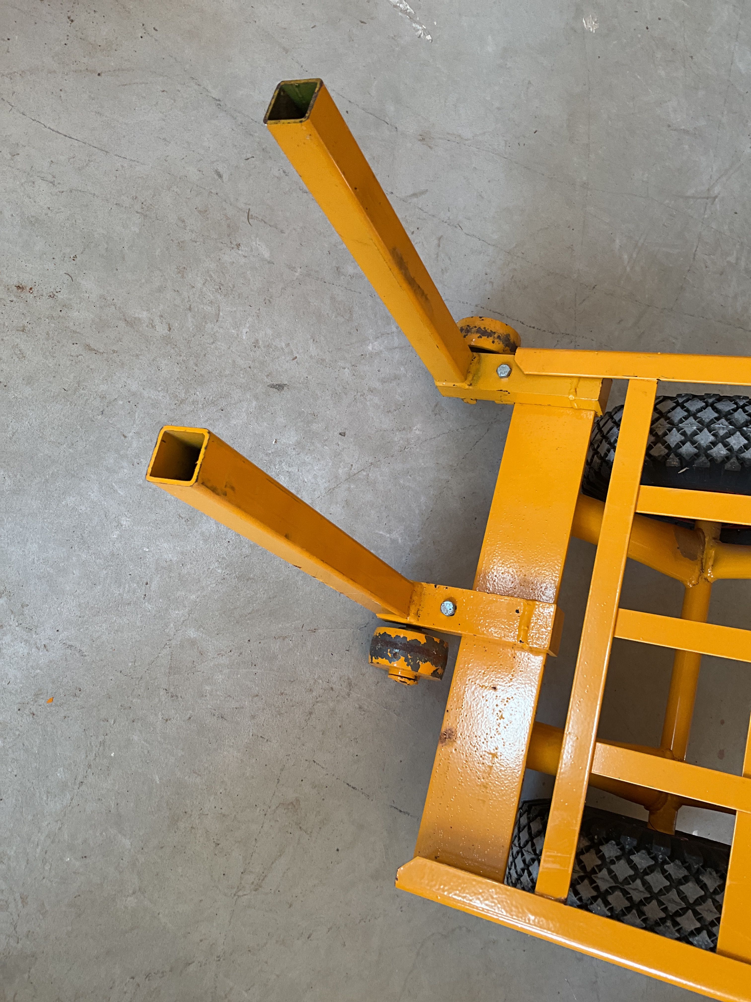 Brick cart Ekeby - PS Auction - We value the future - Largest in net ...