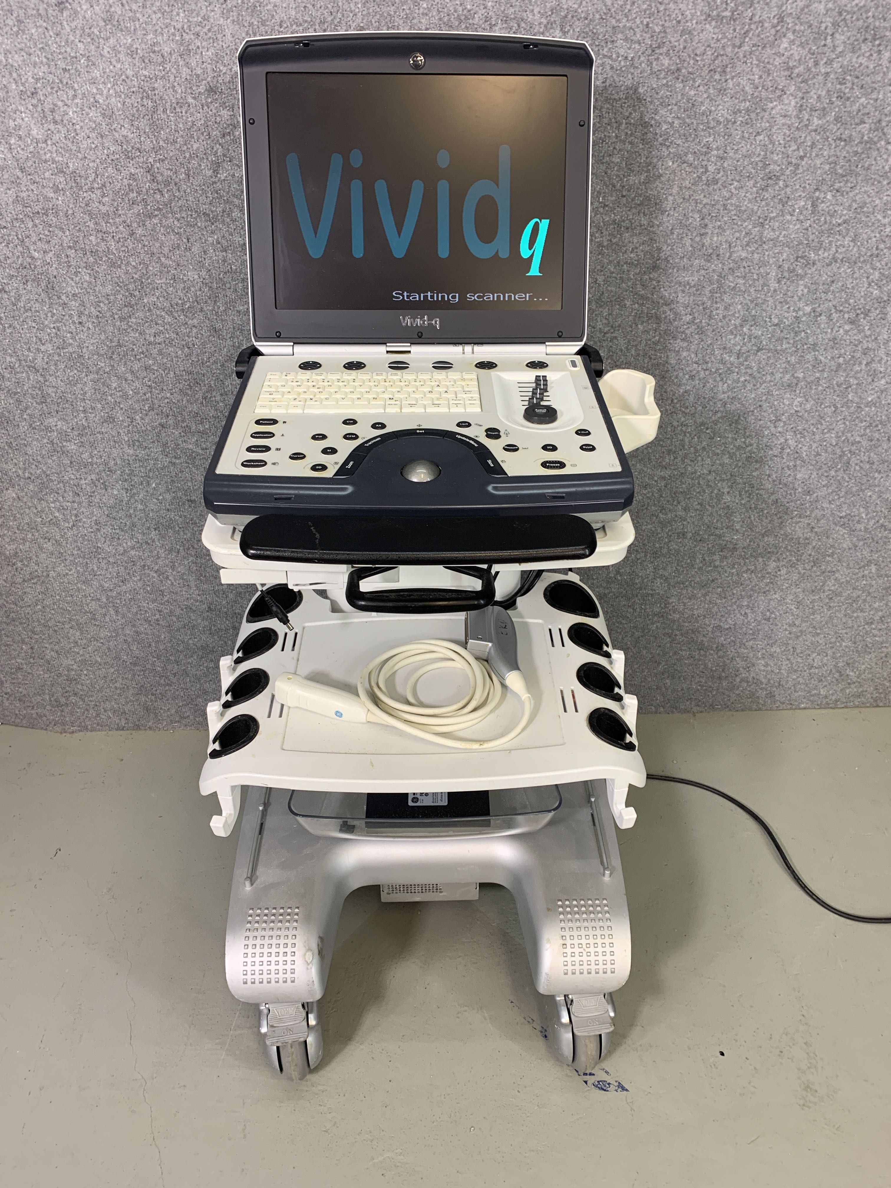 Ultraljudsmaskin Vivid Q - Auktioner online - Nätauktioner ...