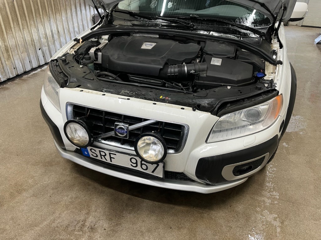 Volvo XC70 D5 AWD - 2011(tidigare polisfordon) - Auktioner online ...