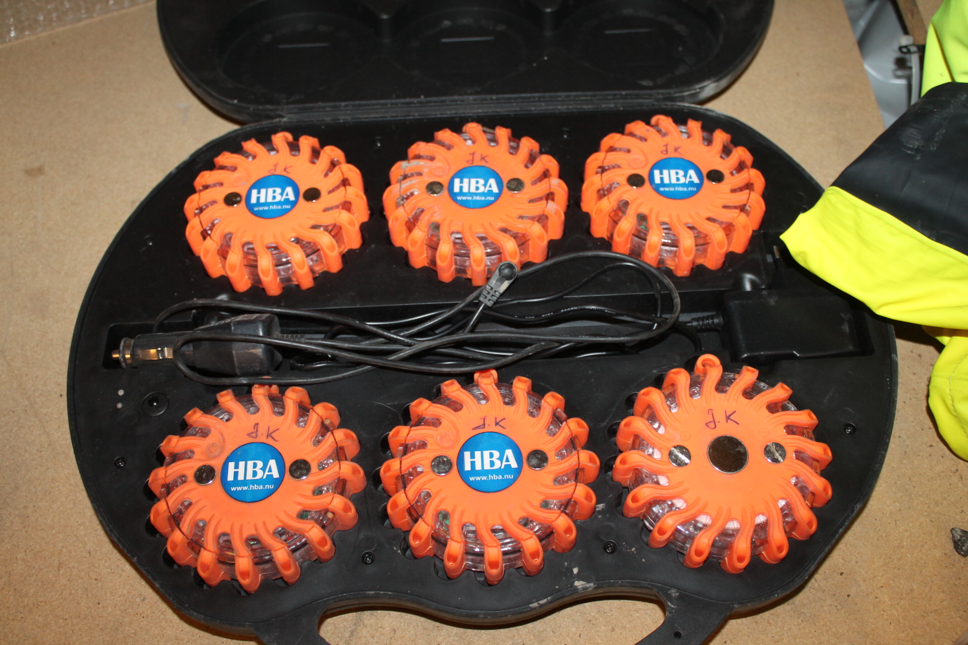 HBA Warning buckets 6 pcs - PS Auction - We value the future - Largest ...