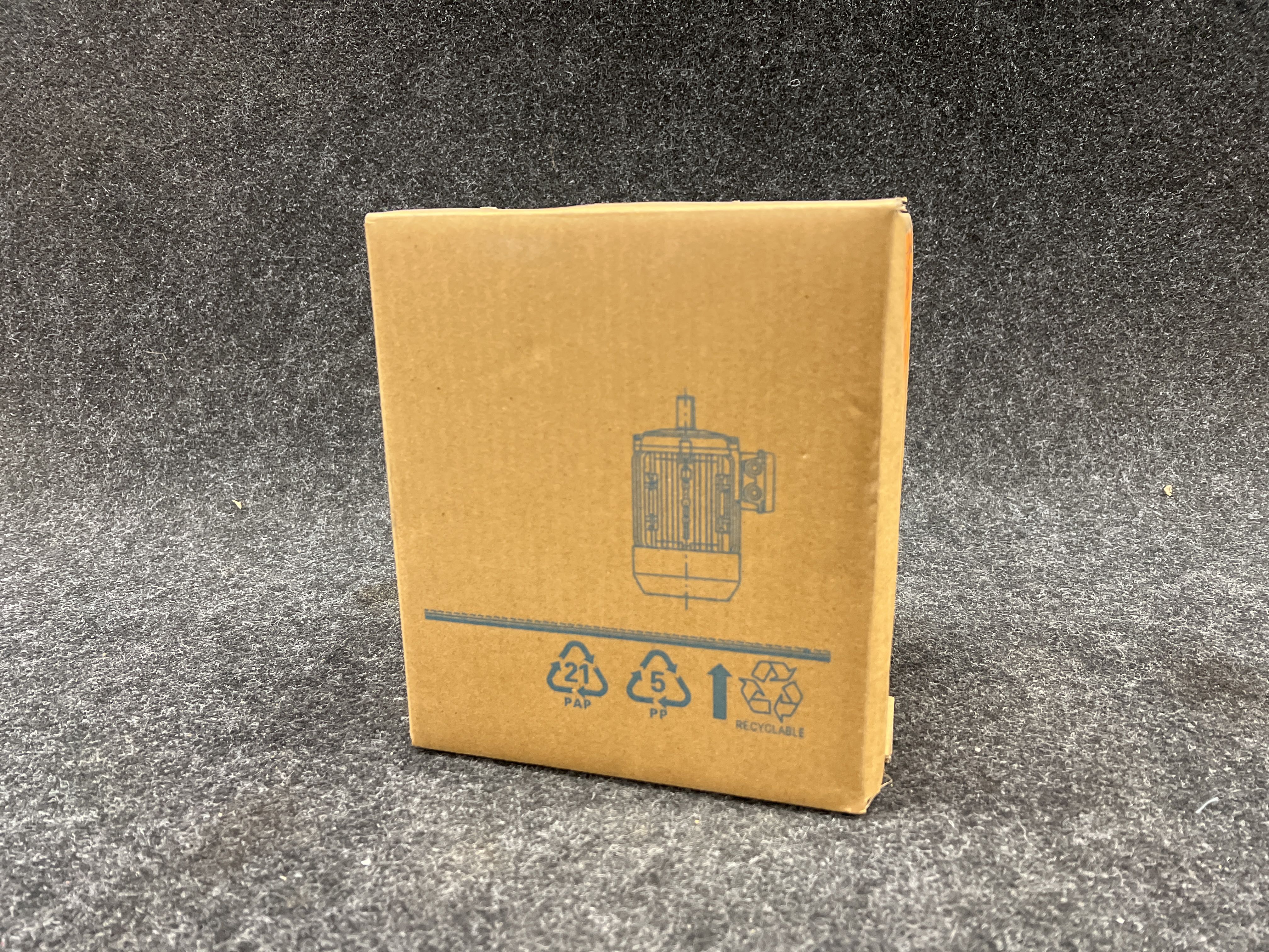 3-phase motor Busck T2A63B-2 0.25kw 2800t/m 230/400V B14 - PS Auction ...