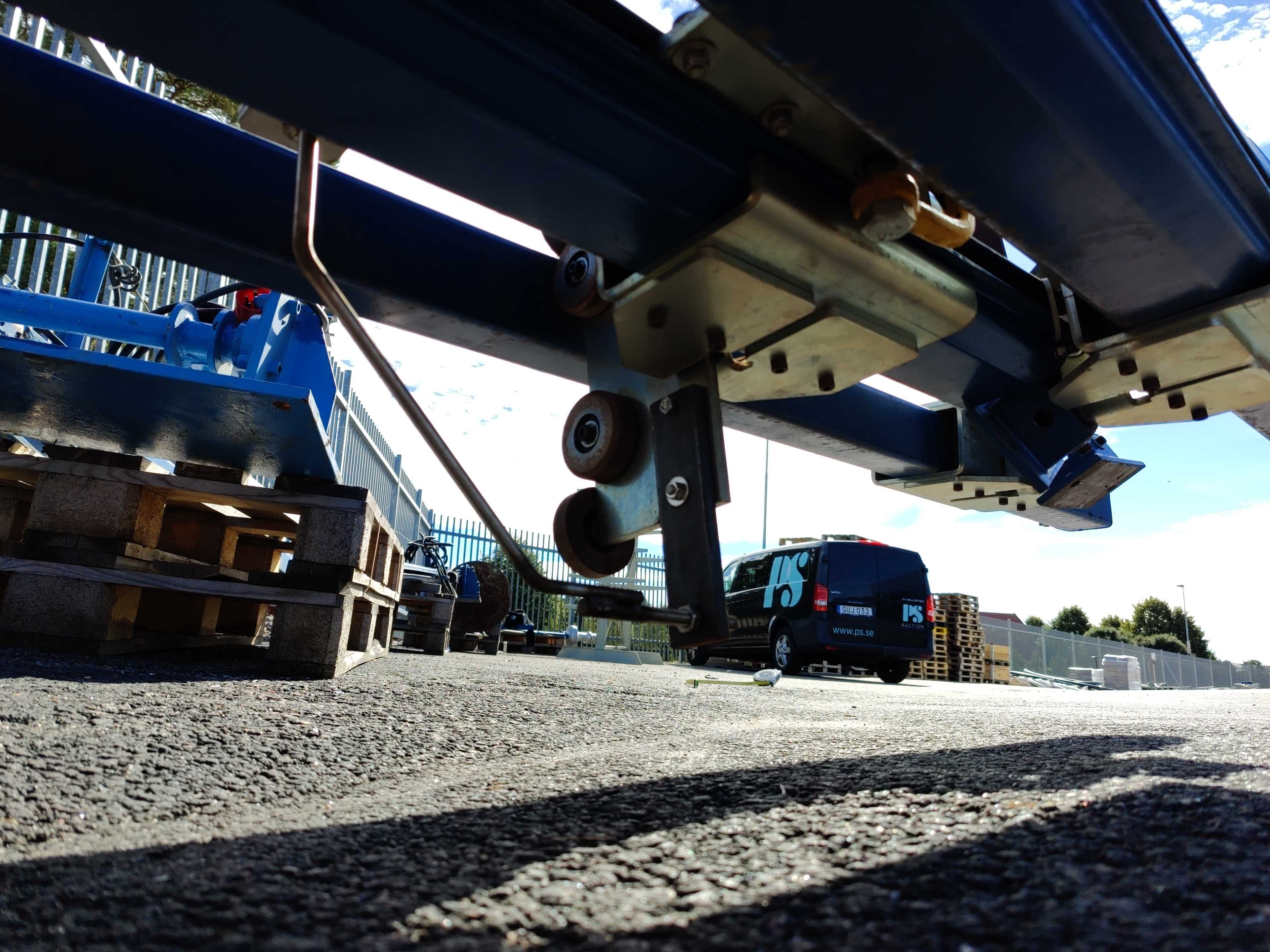 Traverssystem med telfer Abus - Auktioner online - Nätauktioner ...