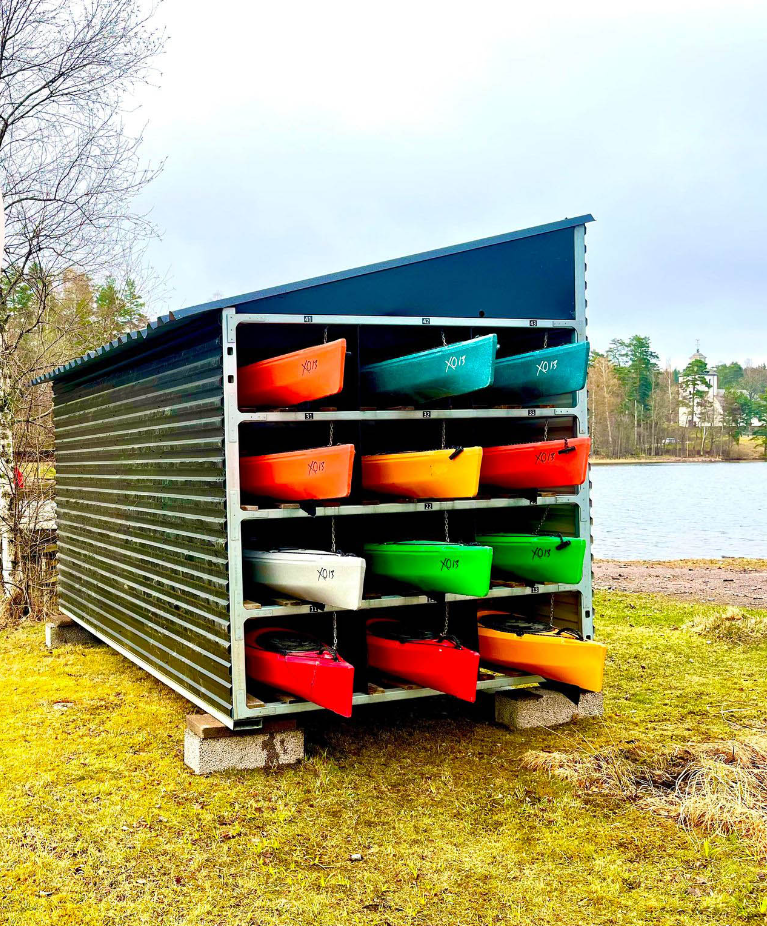 12 kajaker med ställning - Auktioner online - Nätauktioner ...