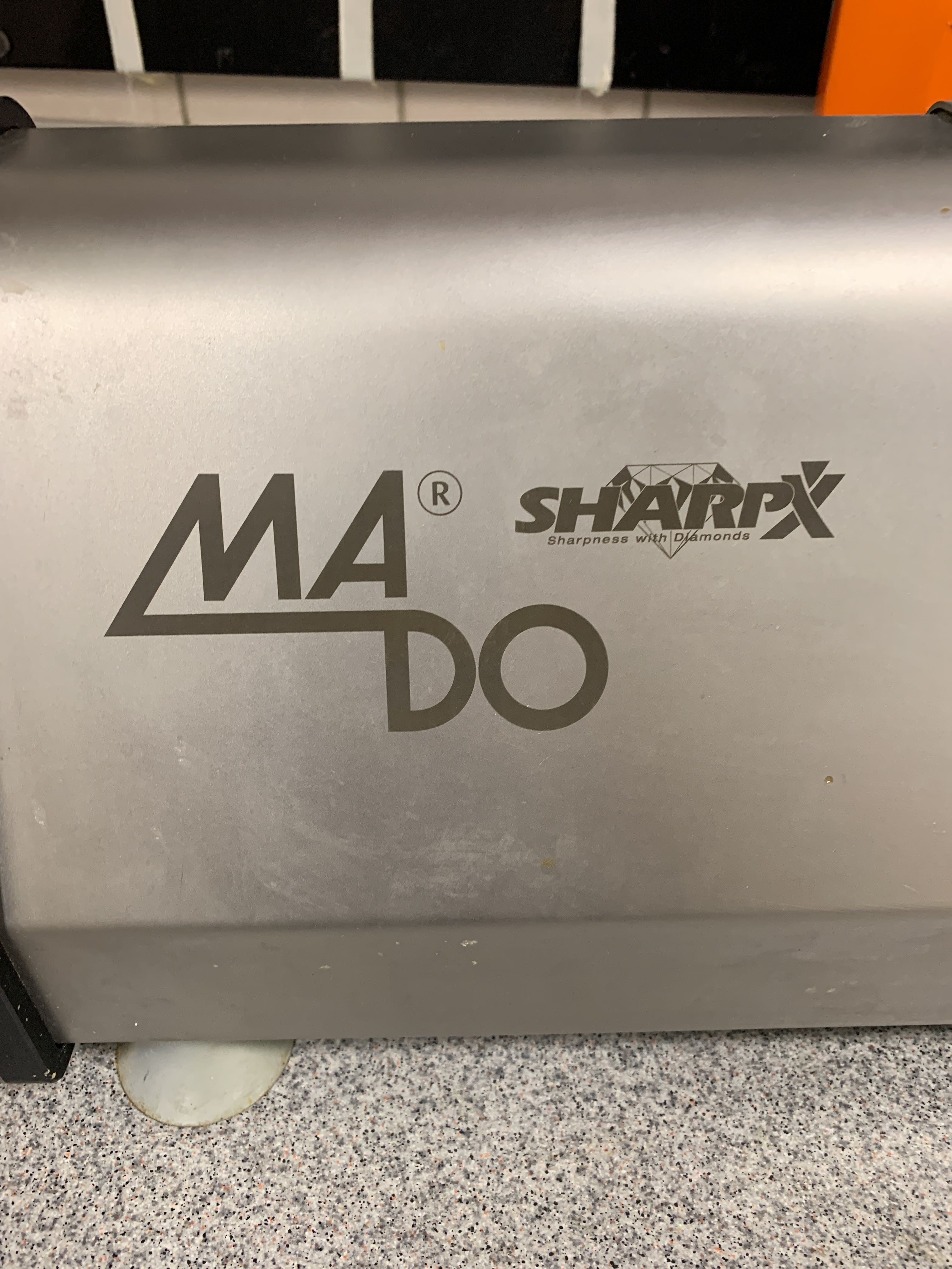 Knife sharpener MaDo SharpX USM 637 - PS Auction - We value the future ...