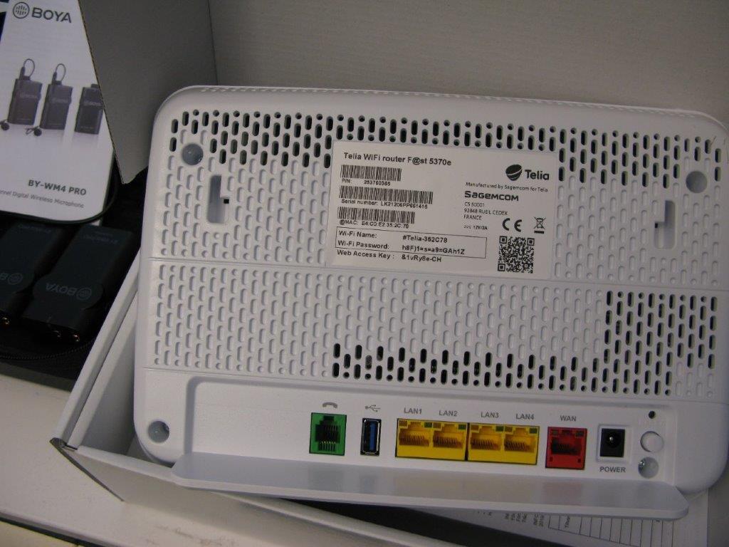 Router Sagemcom 2st och trådlös mic, 2-kanal, webkamera mm - Units ...