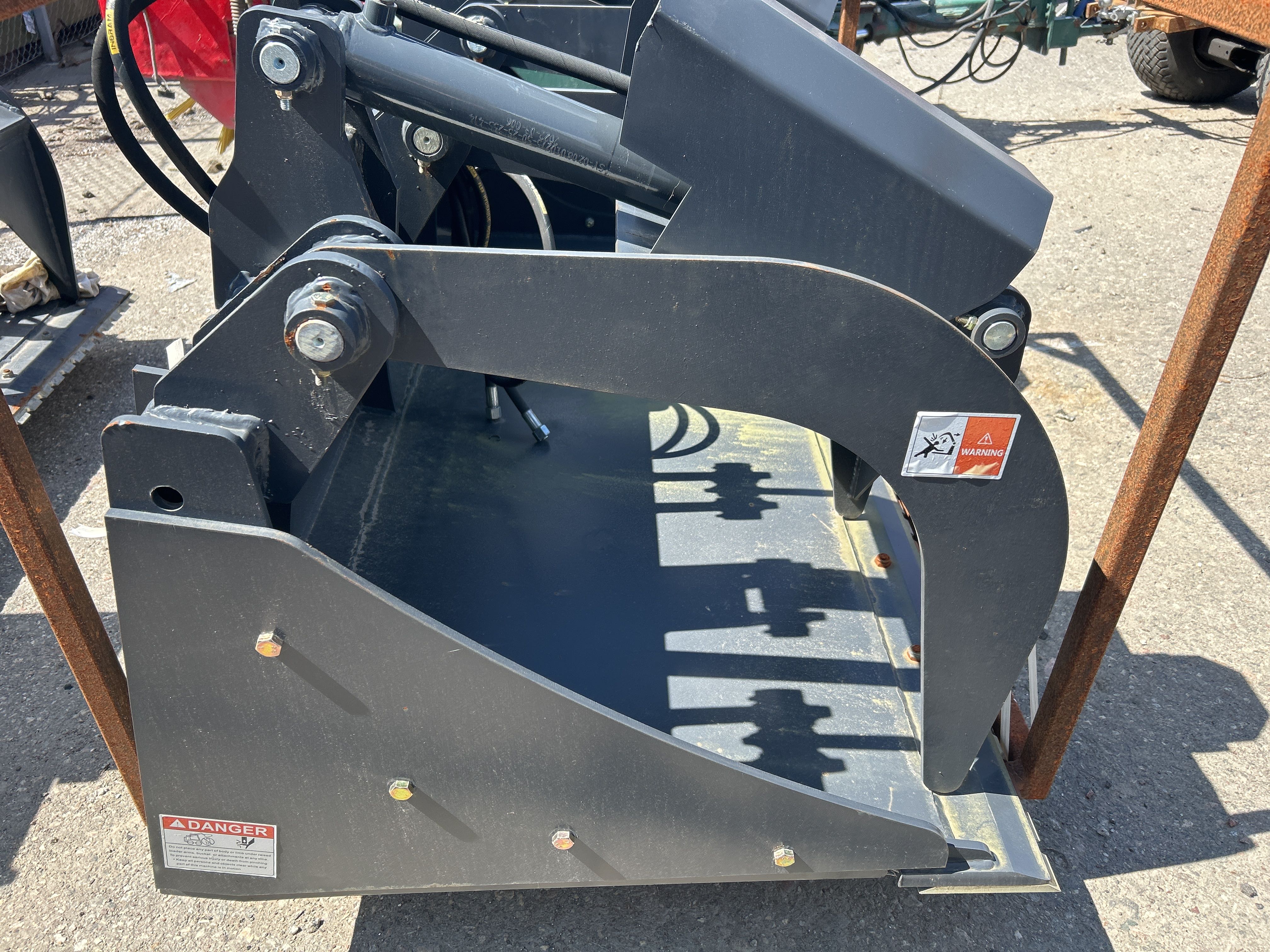 62 Pro Grappler Bobcat attachment - PS Auction - We value the future ...