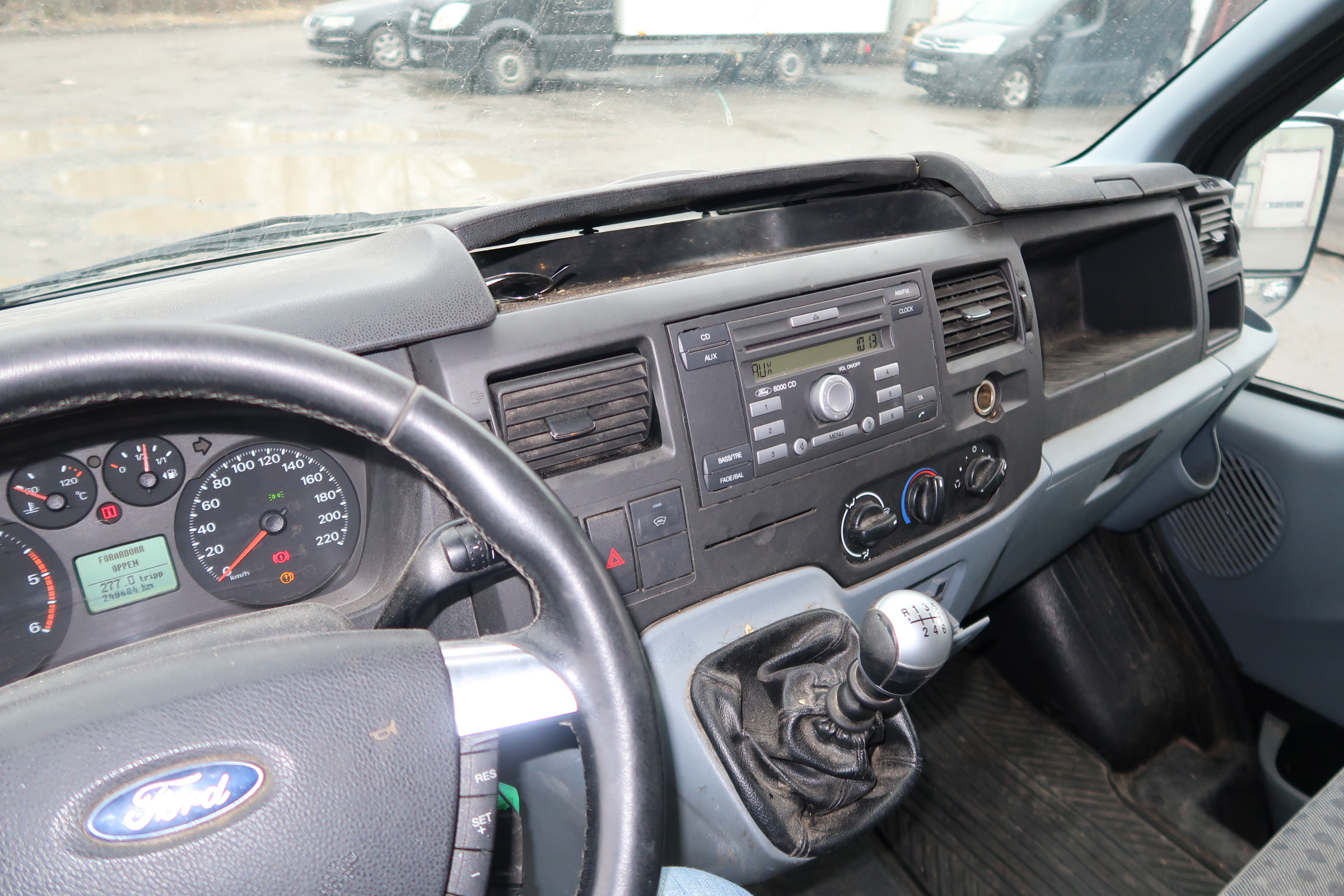 Ford Transit T260 2.2 TDCi Manuell, 100hk, 2012 - Auktioner online ...