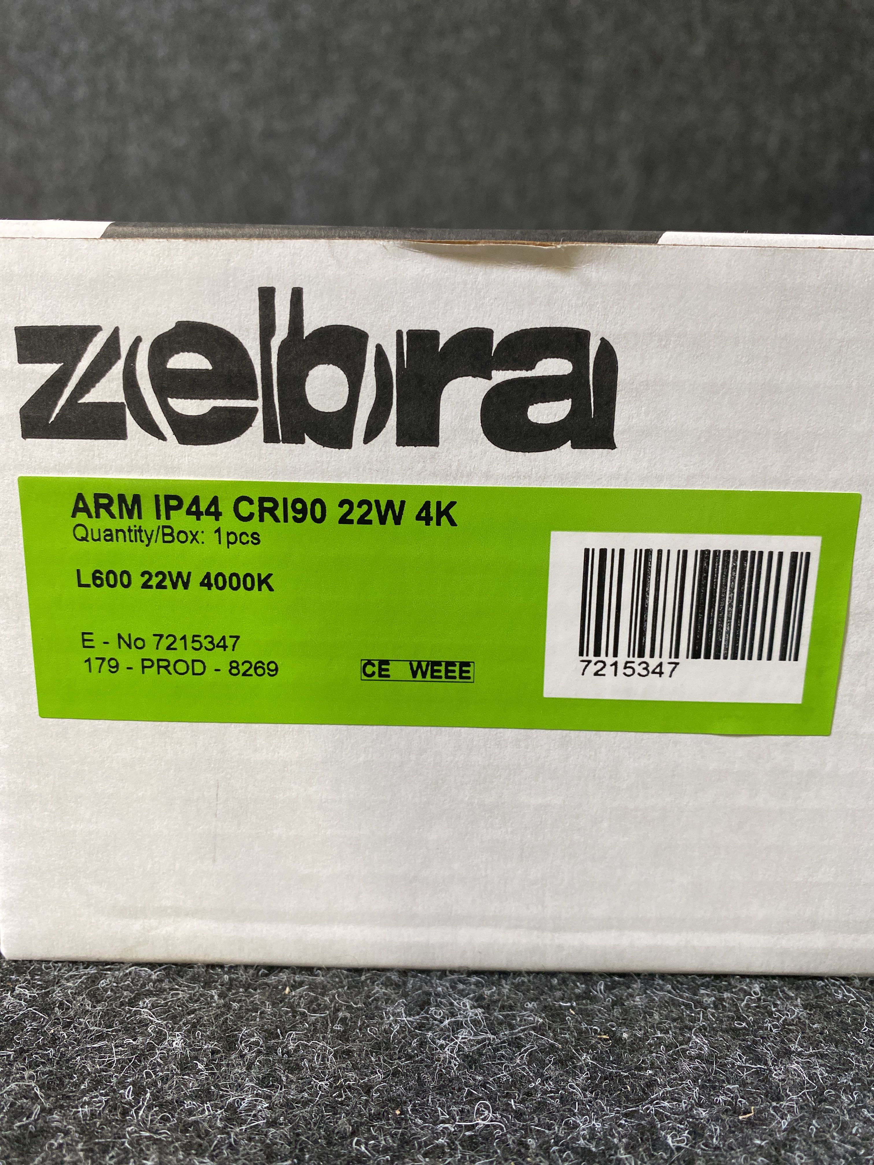 5st Armaturer Zebra arm LED 22W IP44 - Auktioner online - Nätauktioner ...