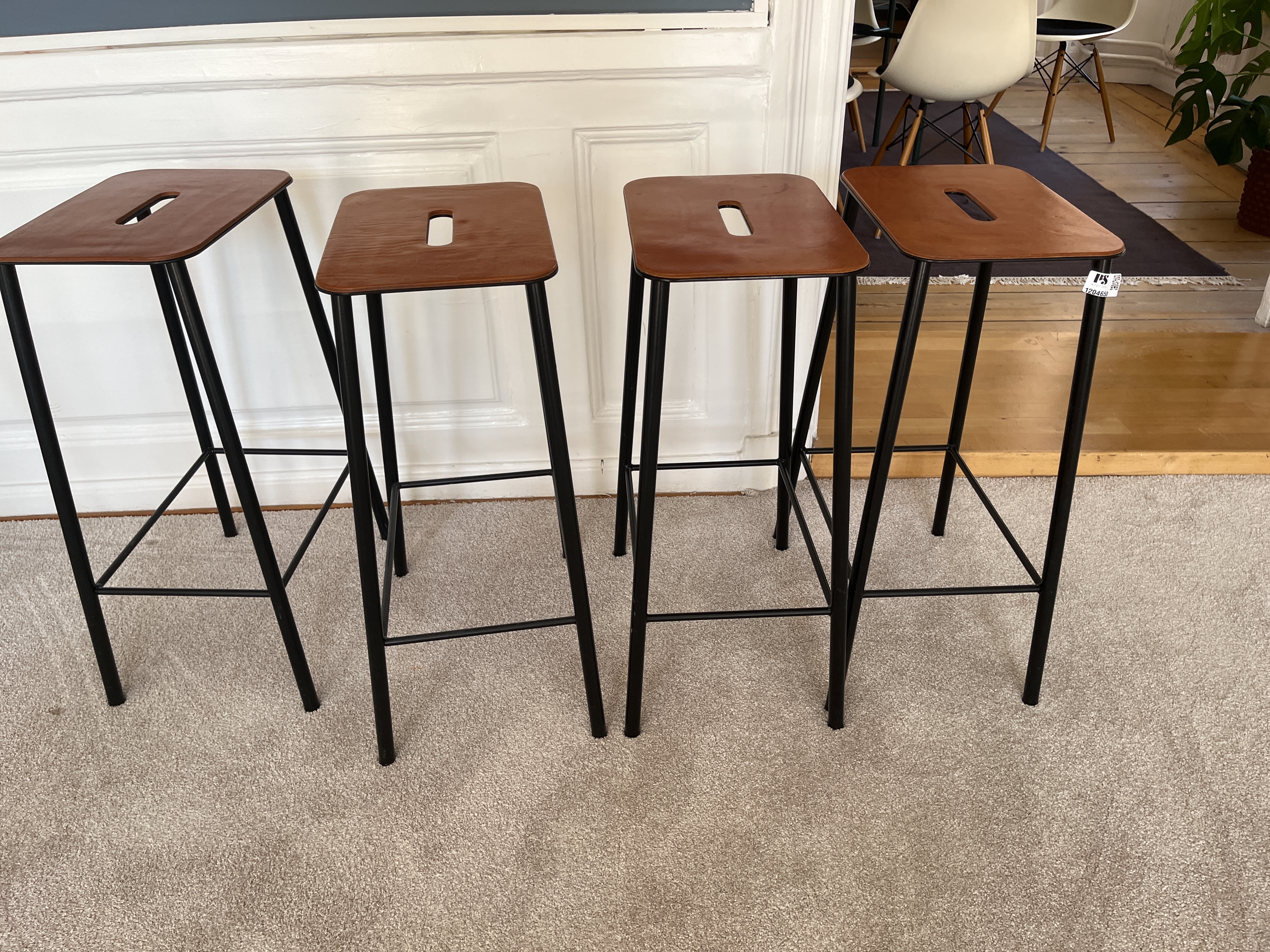 4st Pall Frama Adam Collection - Auktioner online - Nätauktioner ...