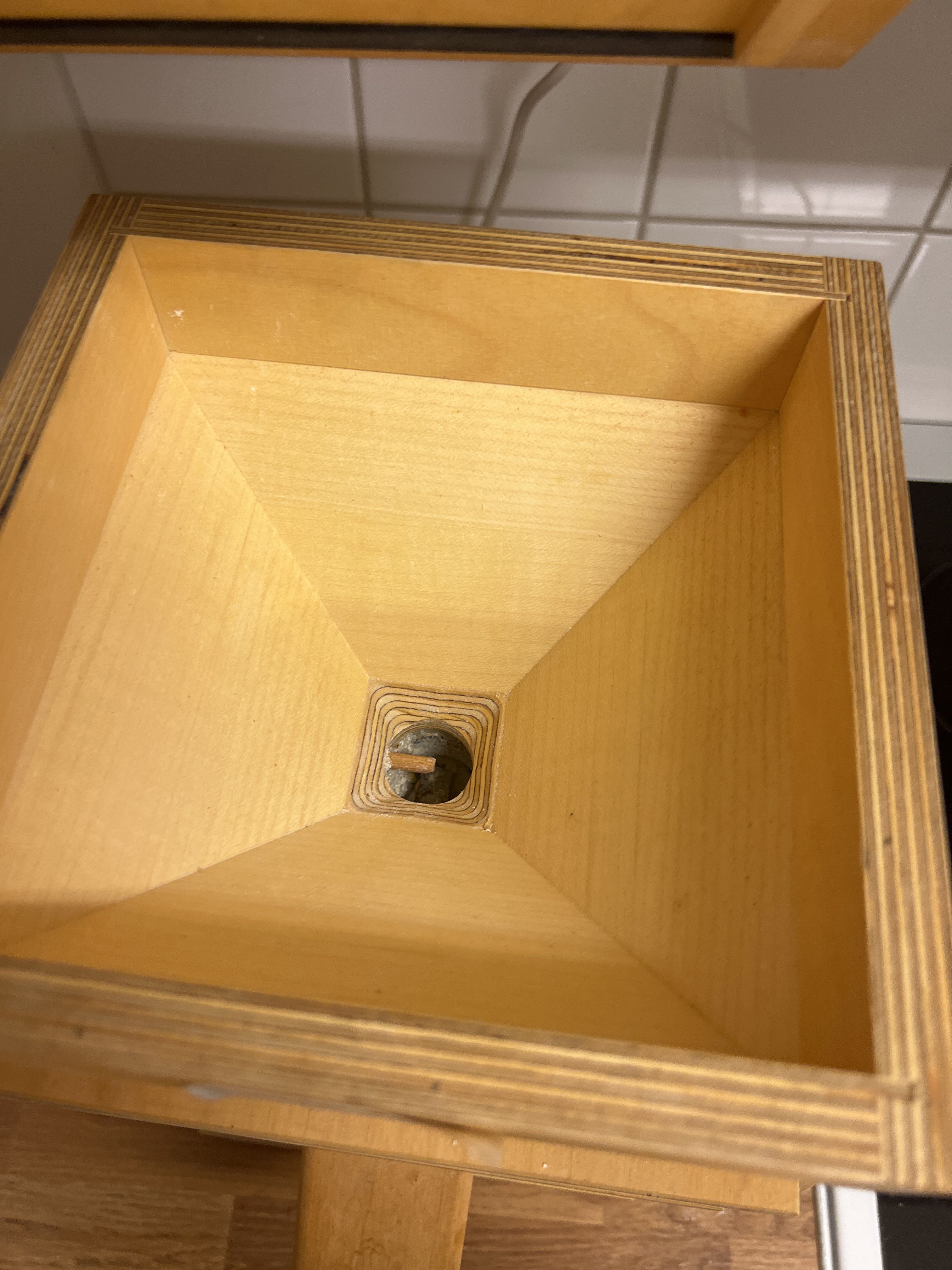 Kvarn Hawos Billy 100 - Auktioner online - Nätauktioner ...