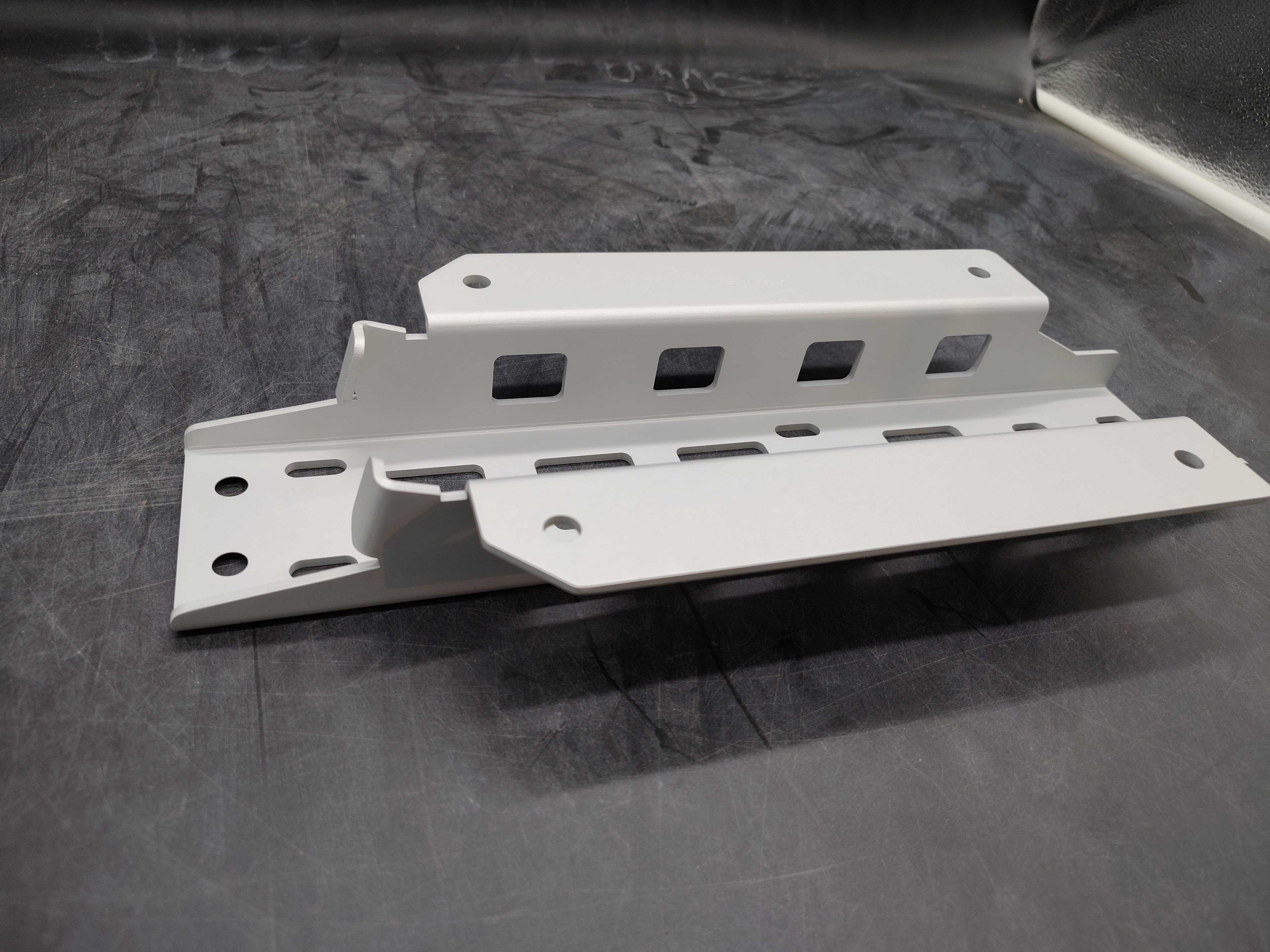 Bottom plate – Cake Bukk, seat, metal - PS Auction - We value the ...