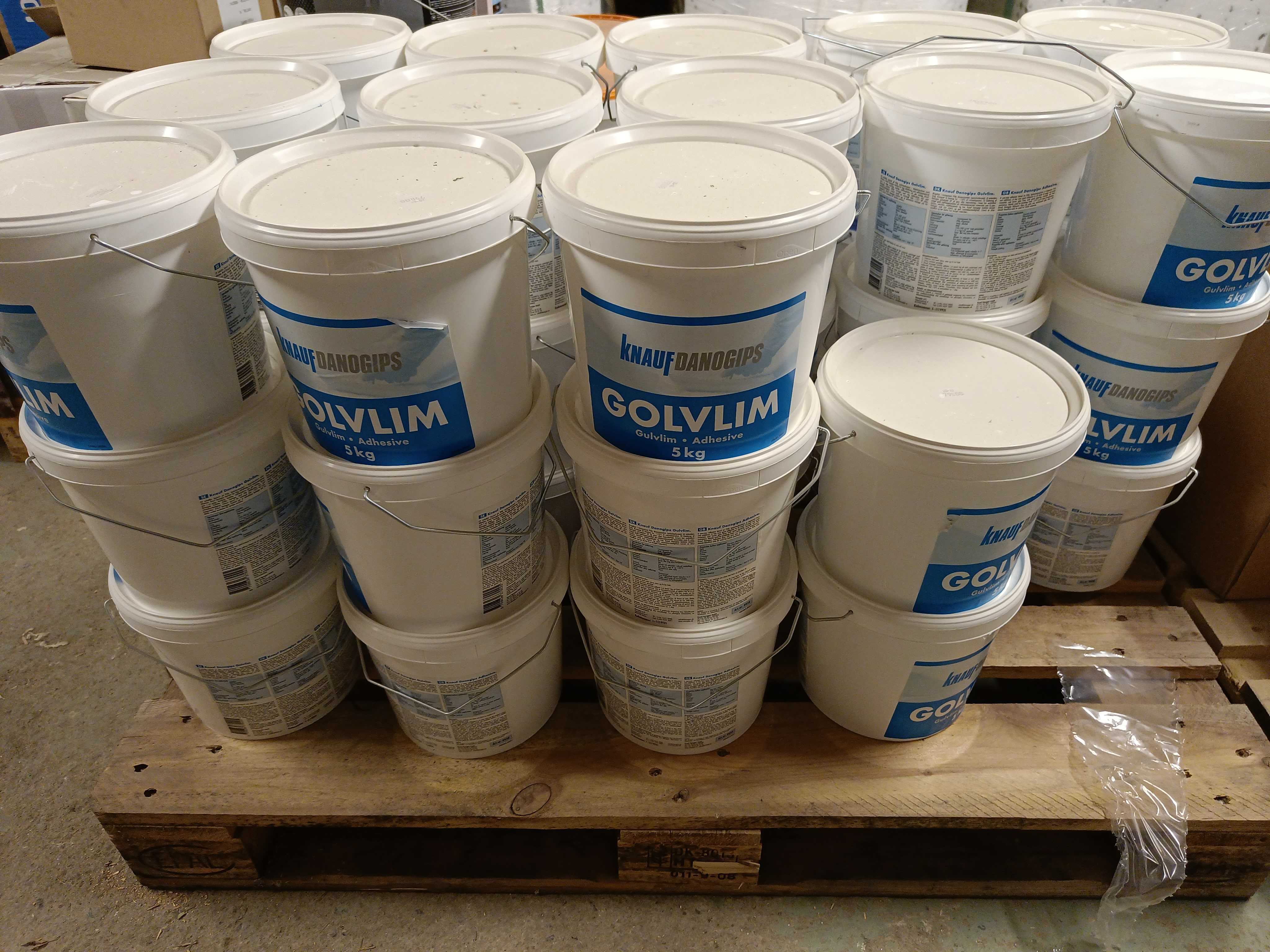41st bucket Knauf Danogips floor glue at 5kg - PS Auction - We value the future - Largest in net ...