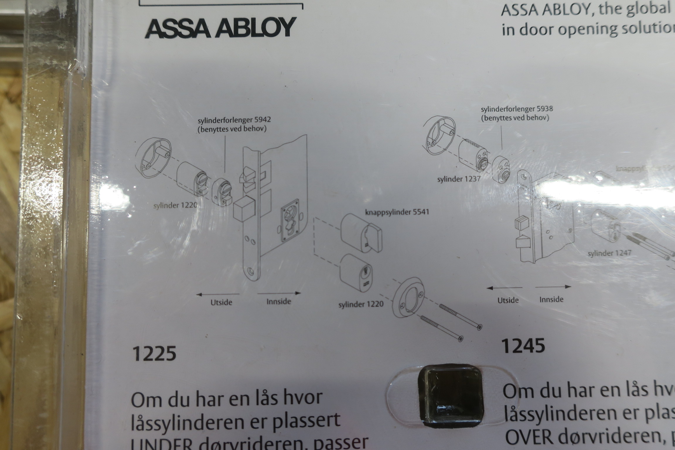 4 st cylinderset Trioving Assa Abloy 1225 - Auktioner online ...