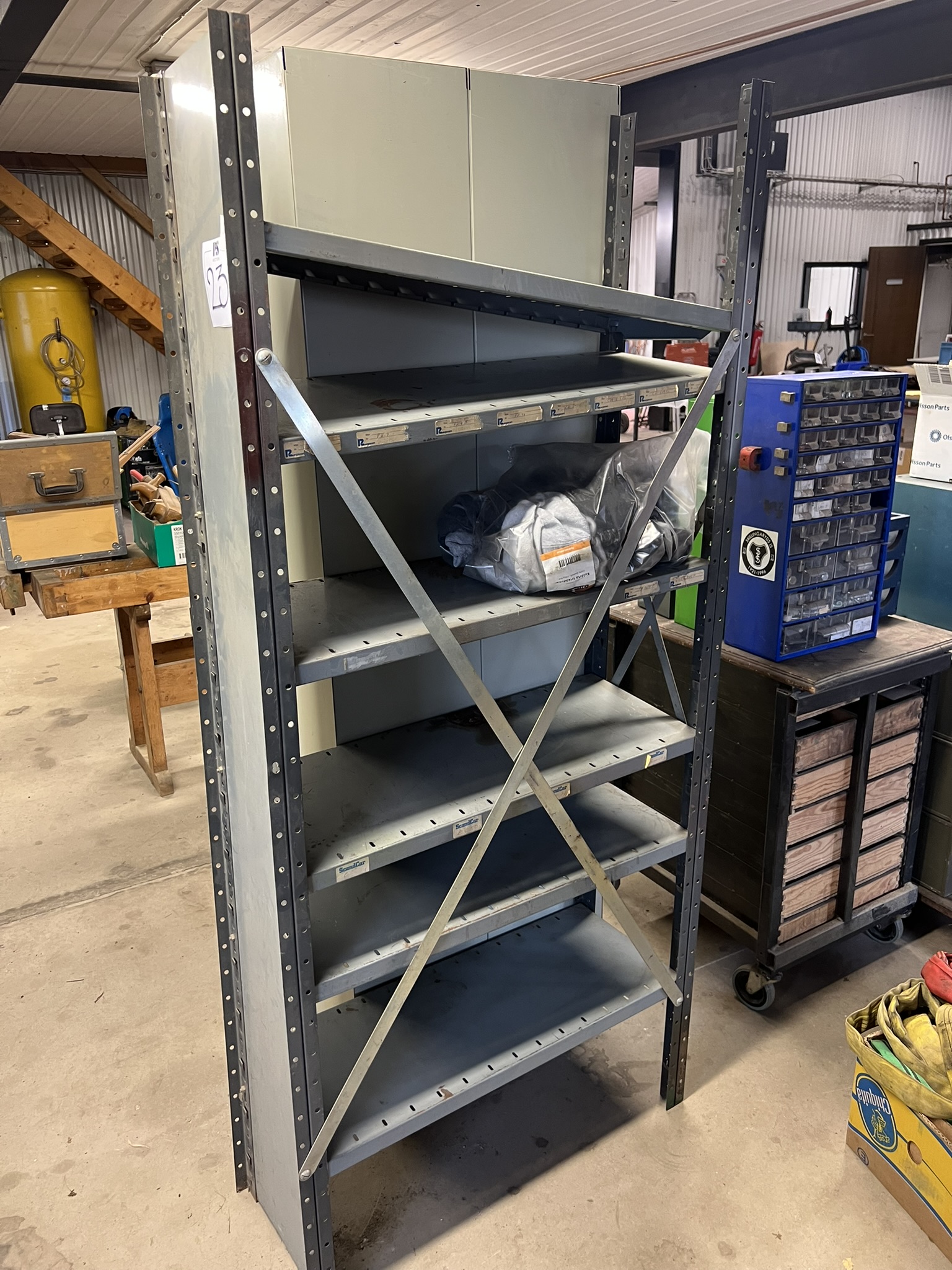 Storage shelf and wardrobe - PS Auction - We value the future - Largest ...