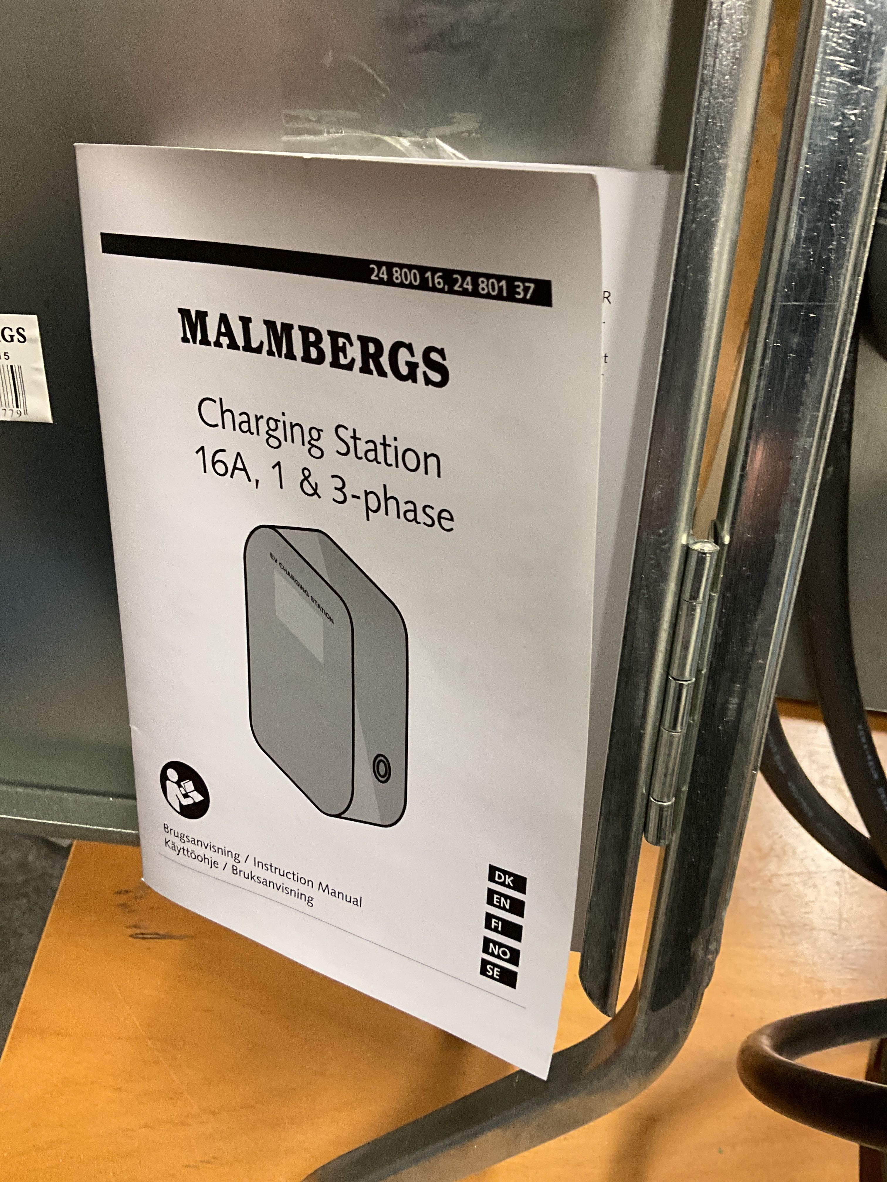 Laddstation för elbil - Malmbergs BS20 - Auktioner online ...