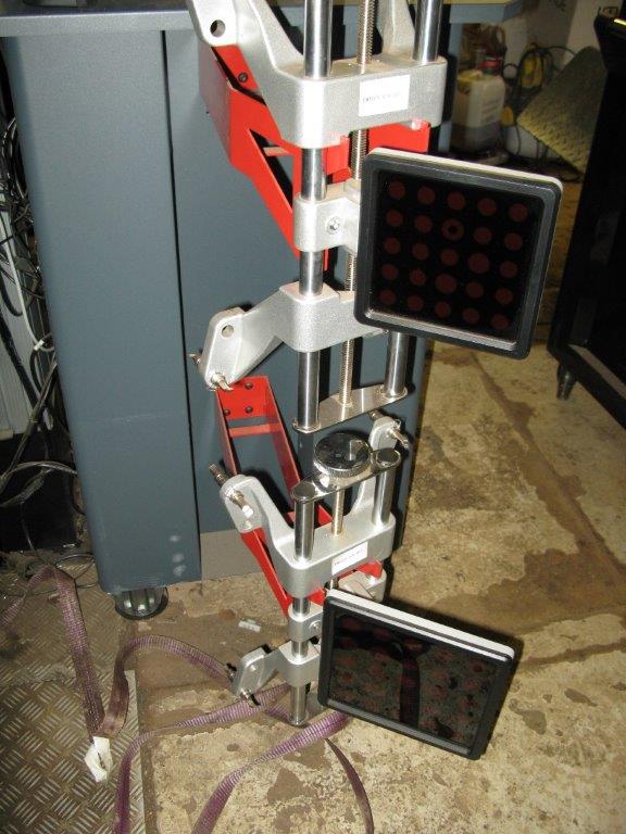 The wheel alignment mask 3D Wheel Aligner Sniper WA 100 - PS Auction ...
