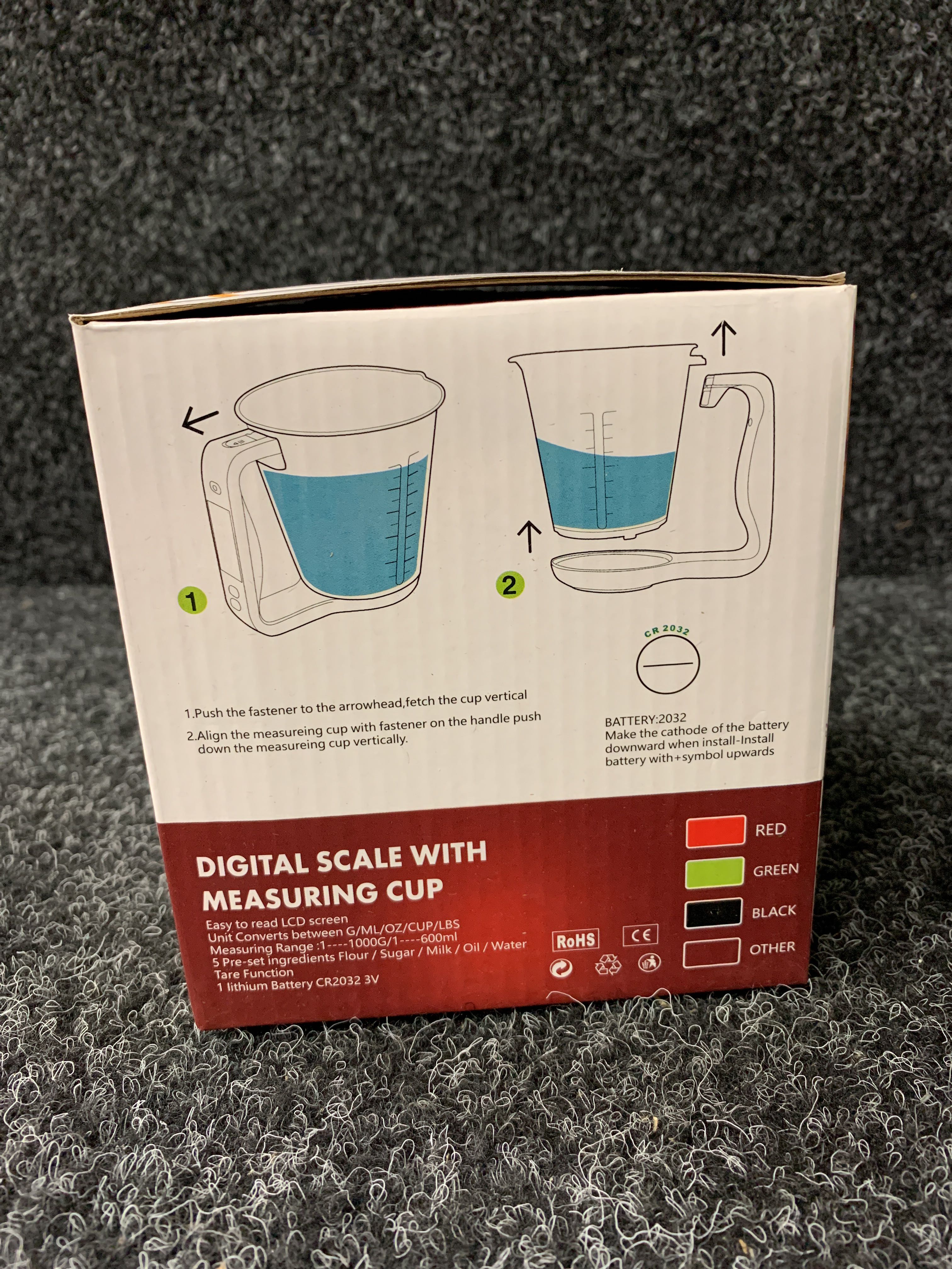 2 digital measuring jugs - 6 measuring tapes - PS Auction - We value ...