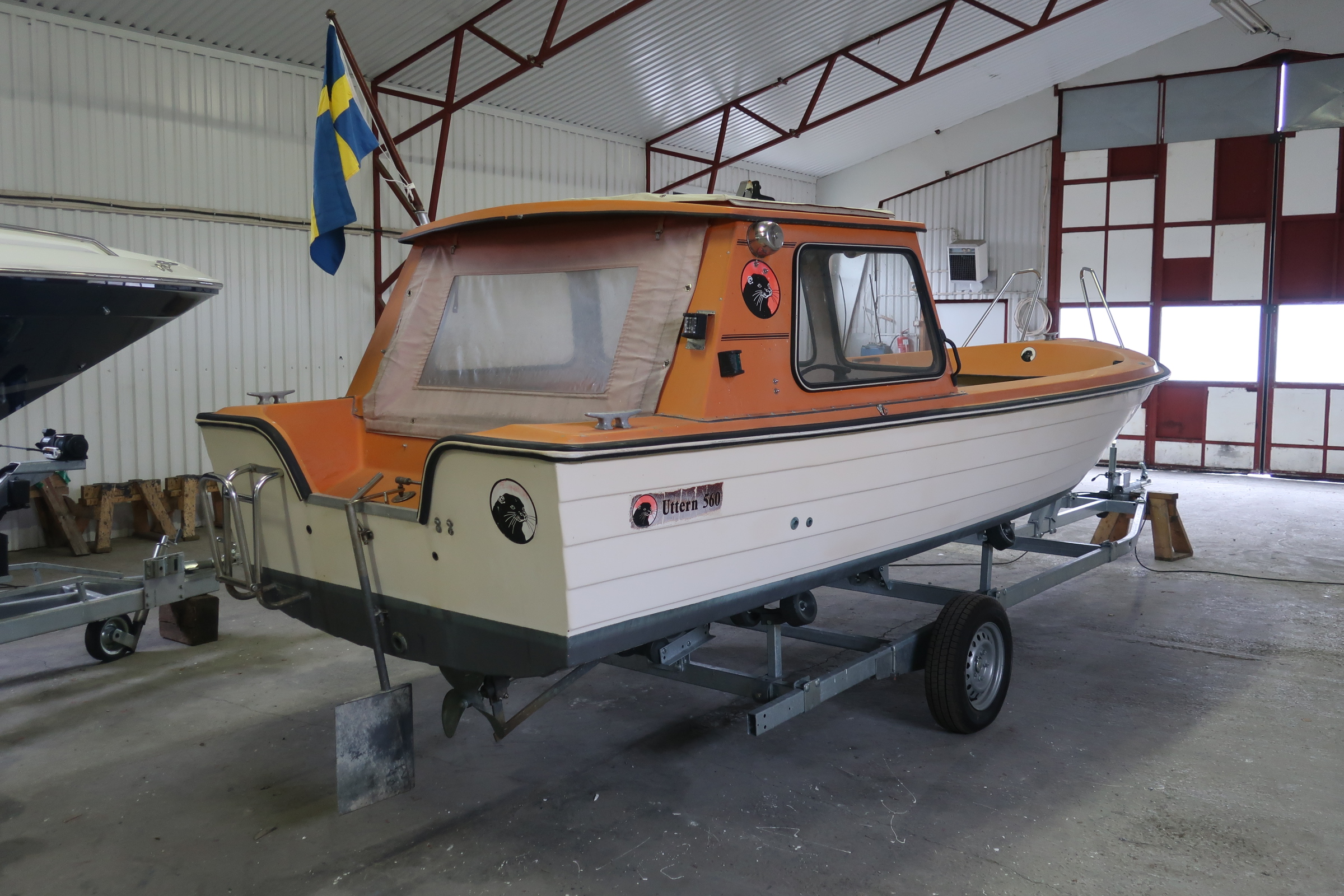 Uttern 560 AR - PS Auction - We value the future - Largest in net auctions