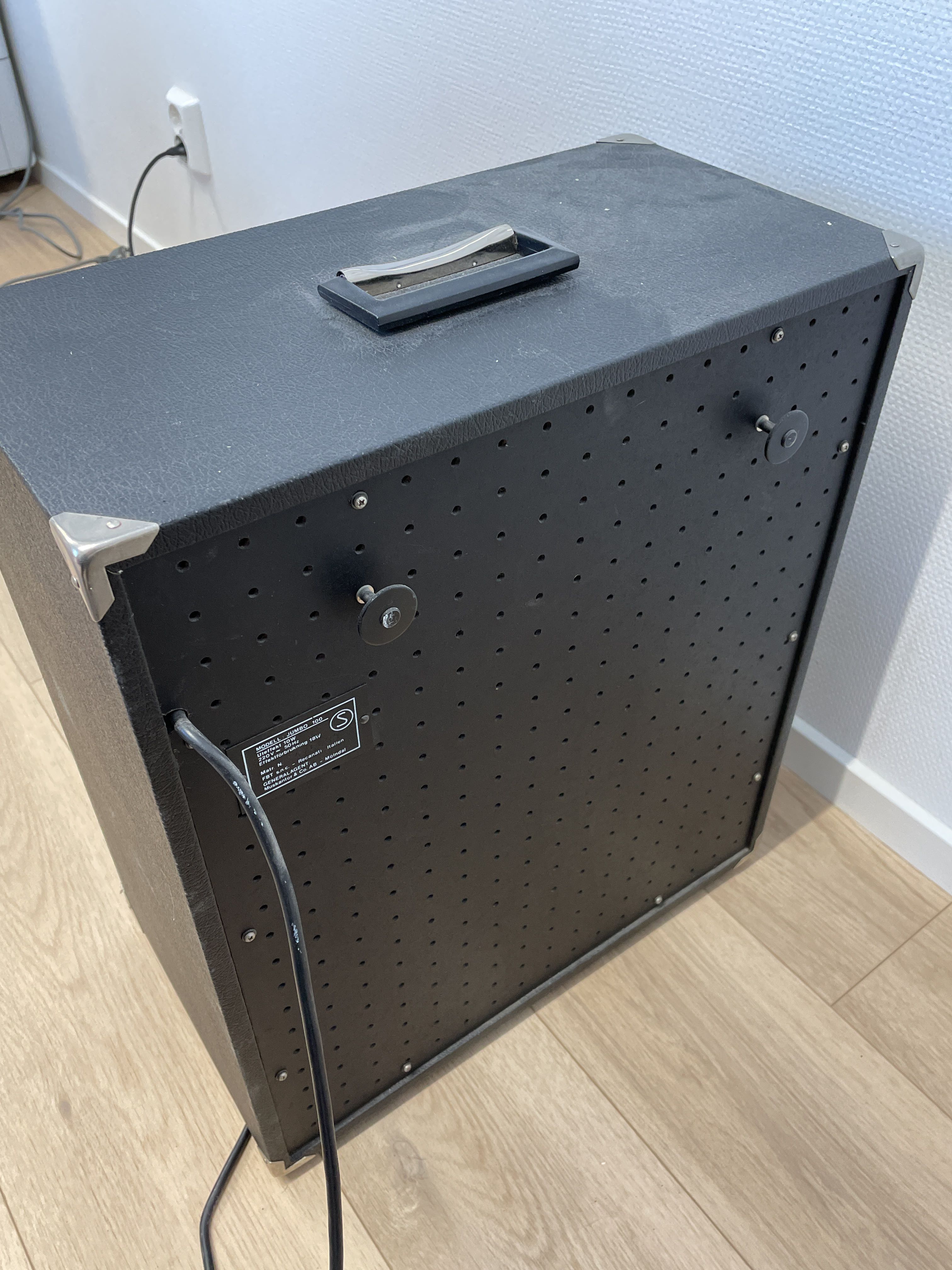 Guitar amplifier FBT Jumbo 100 - PS Auction - We value the future ...