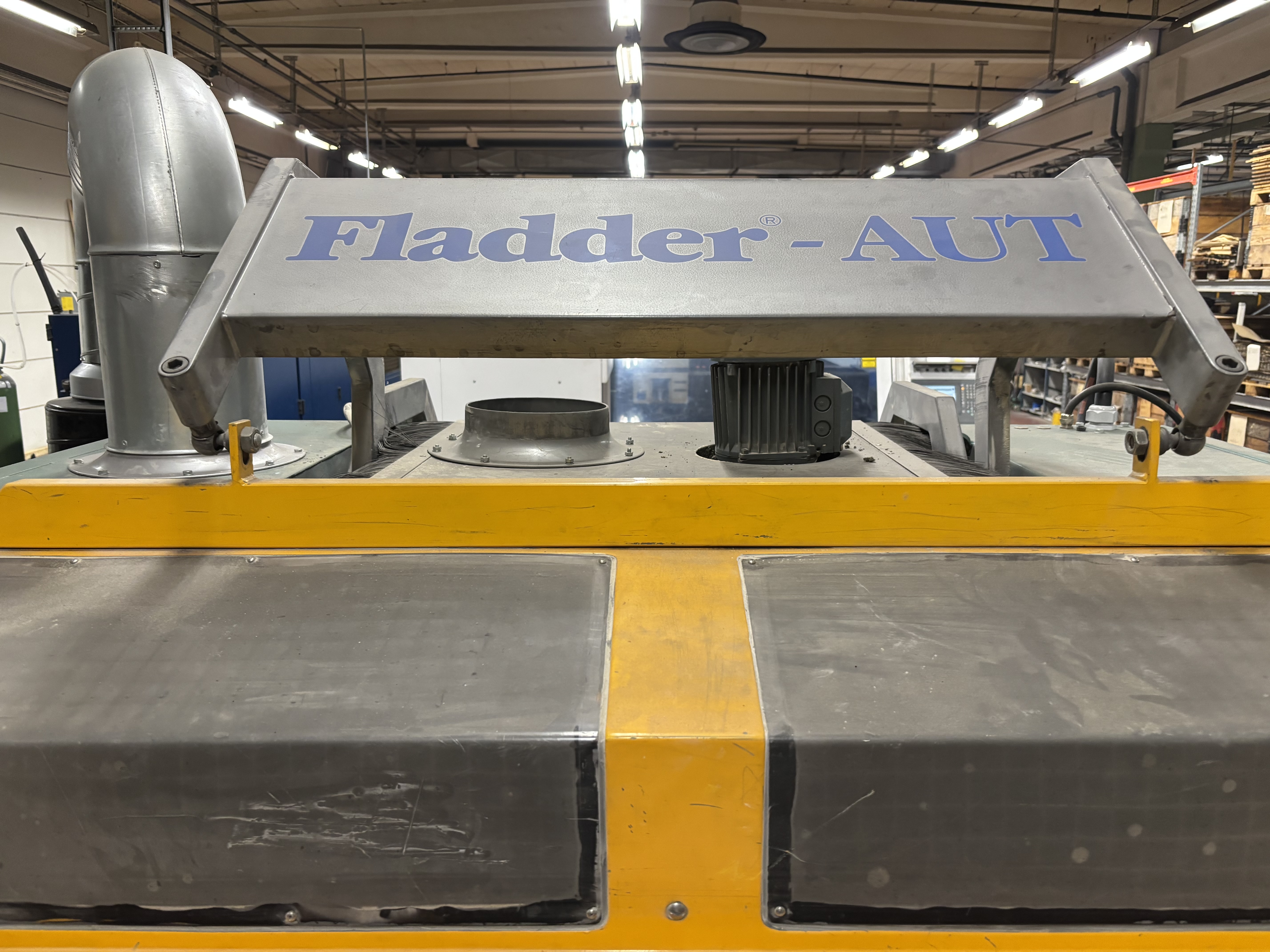 Avgradningsmaskin med utsug – Fladder AUT-1000 VAC – 2003/98 ...