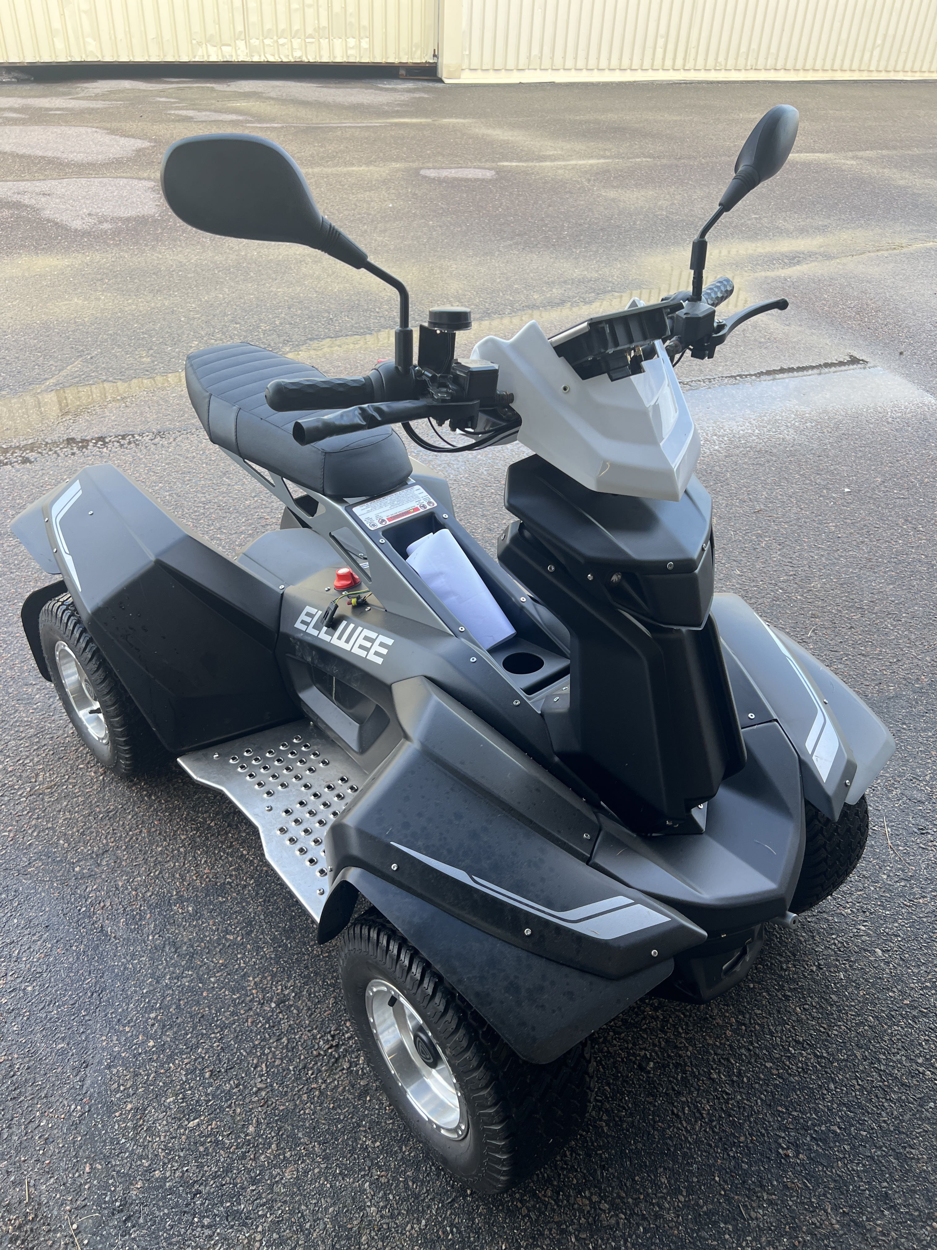 Elfyrhjuling Ellwee testfordon 3st - Auktioner online - Nätauktioner ...