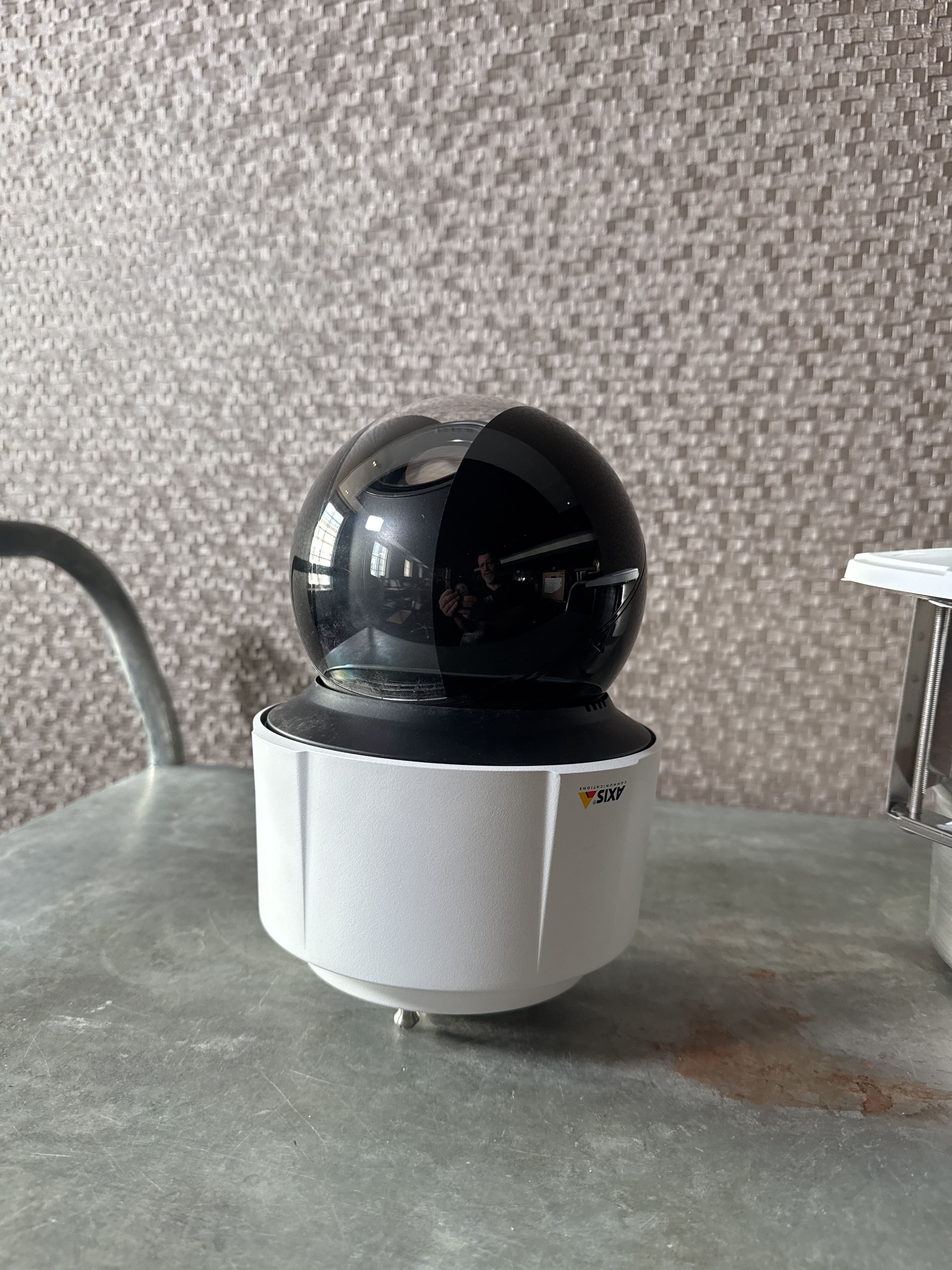 Cameras with recessed mounts (Recessed Mount) - Axis Q6115 PTZ - 3 pcs ...