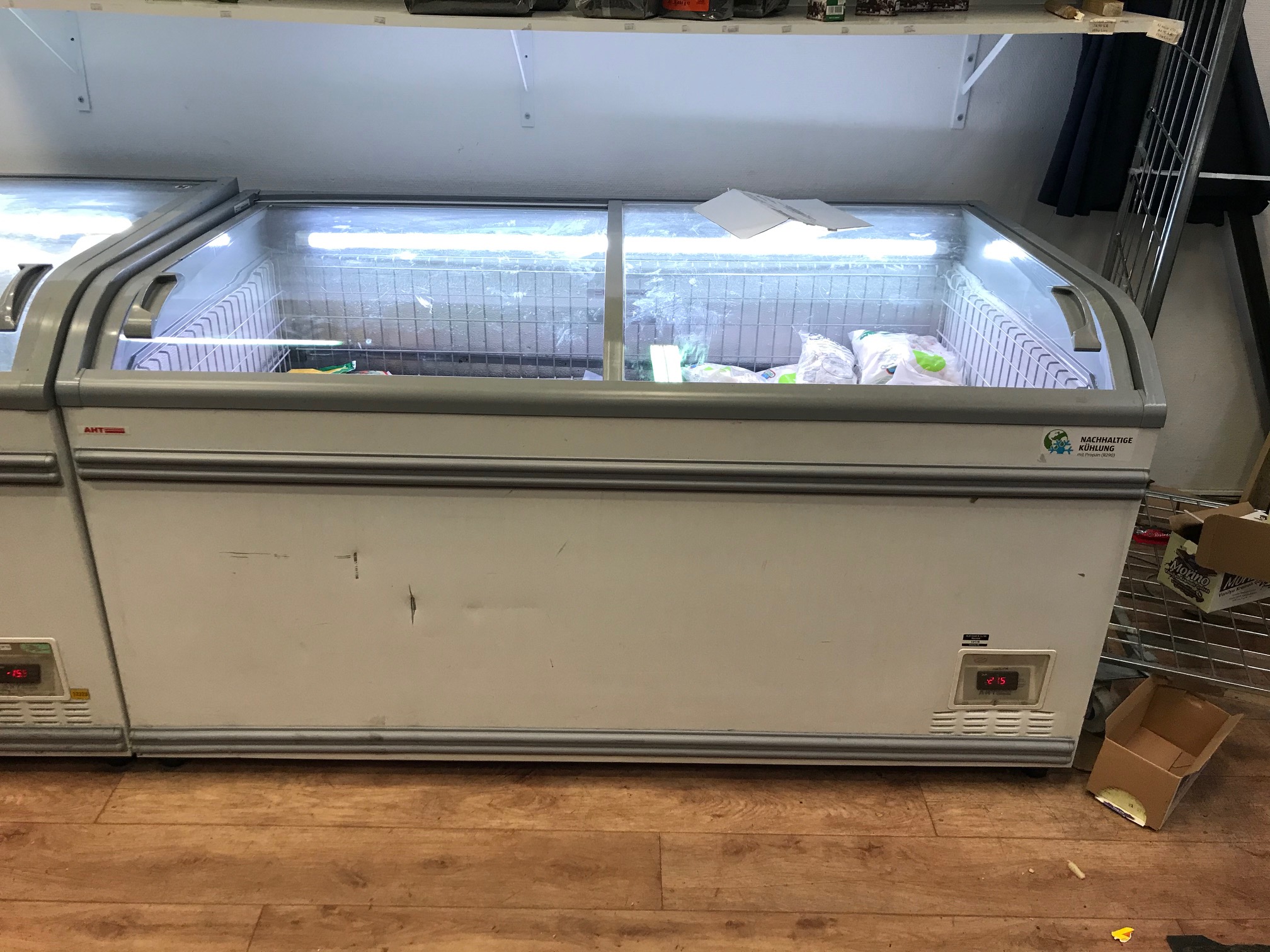 Freezer Box Aht Ps Auction We Value The Future Largest In Net Auctions