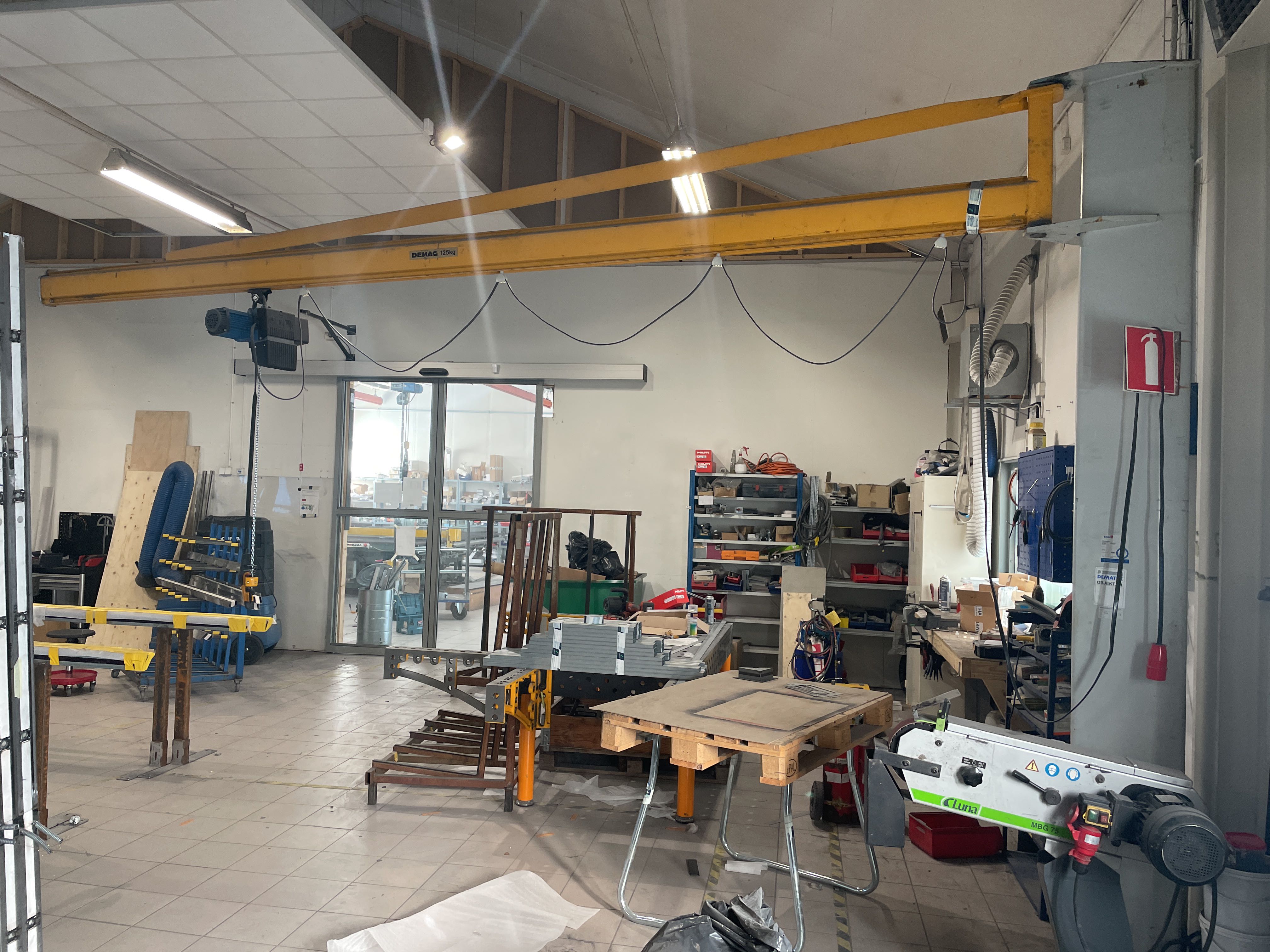 Column jib crane with traverse, Demag, 125kg - PS Auction - We value ...