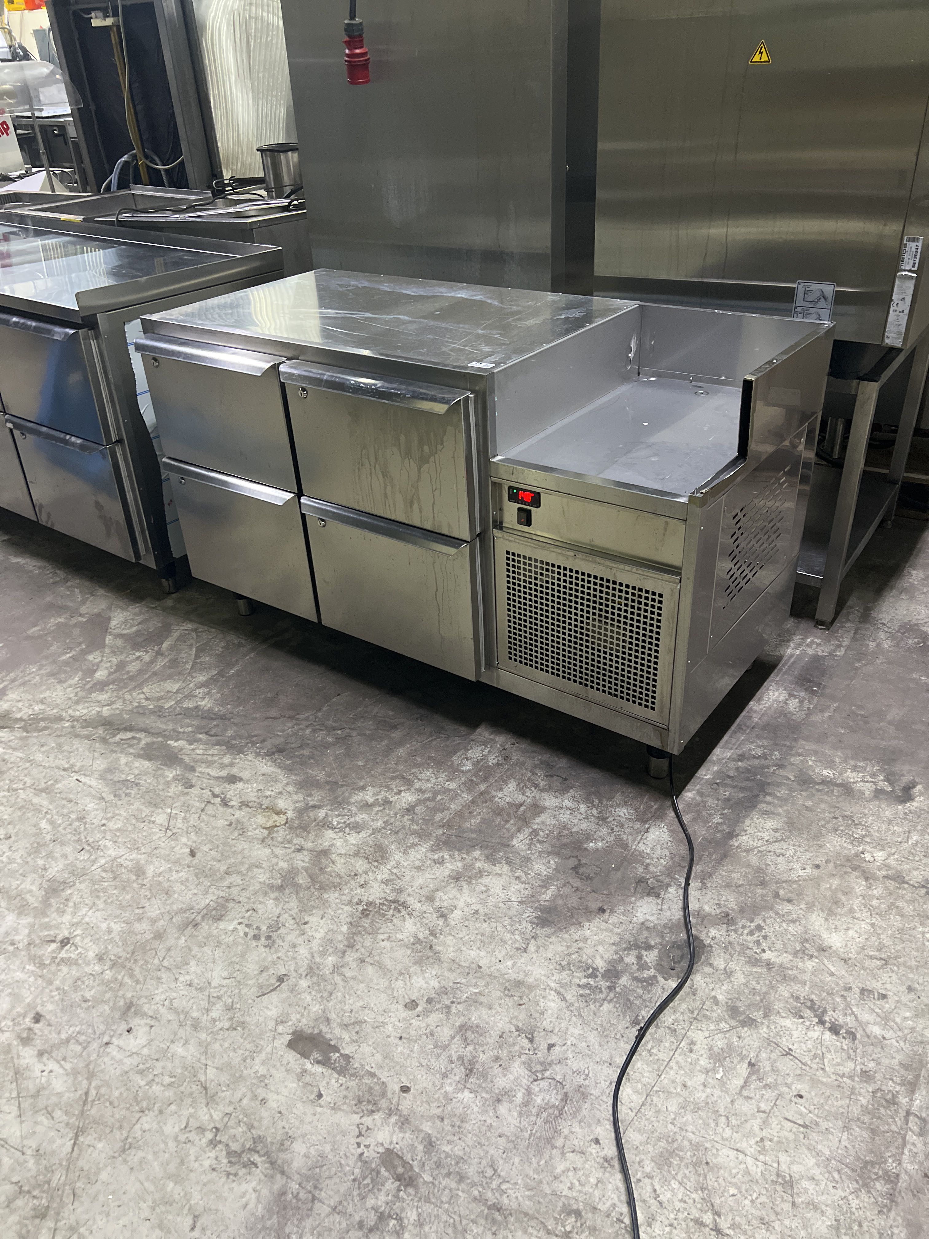 Bar cooling bench 4 Drawers 150 cm - PS Auction - We value the future ...