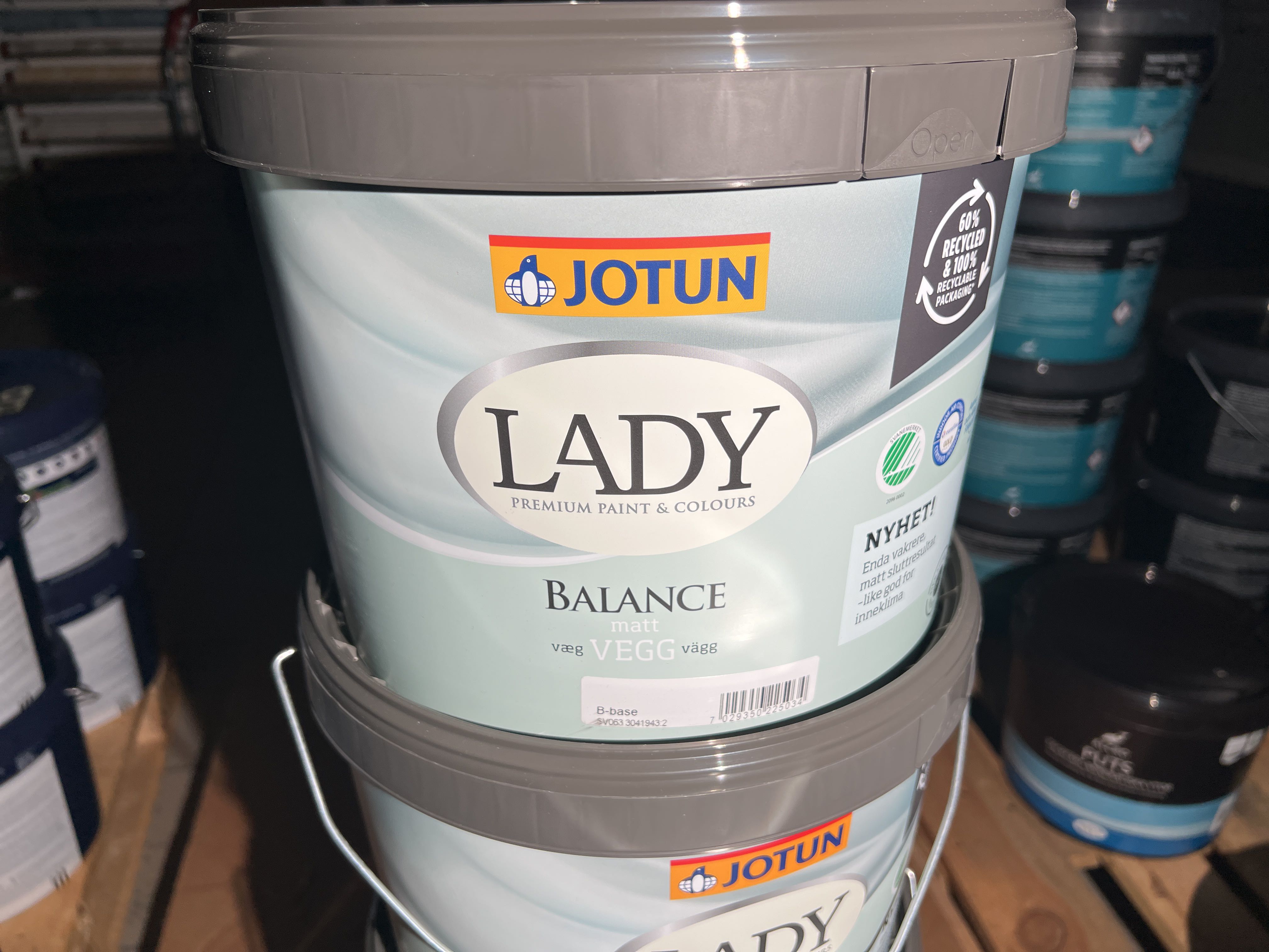 Color Jotun Lady Balance 7 cans of 9 litres - PS Auction - We value the ...
