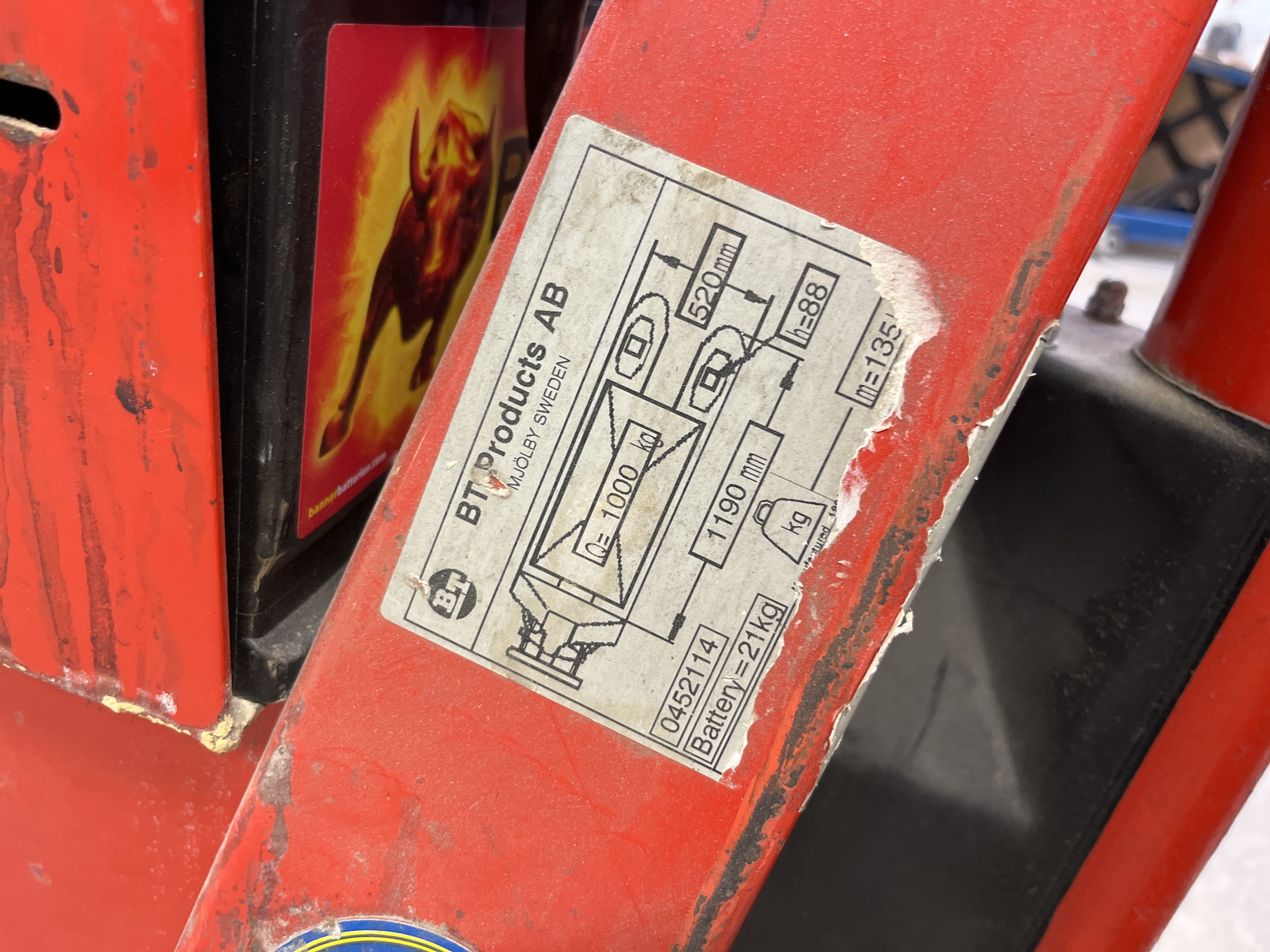 Höglyftande palldragare BT High Lifter - Auktioner online ...
