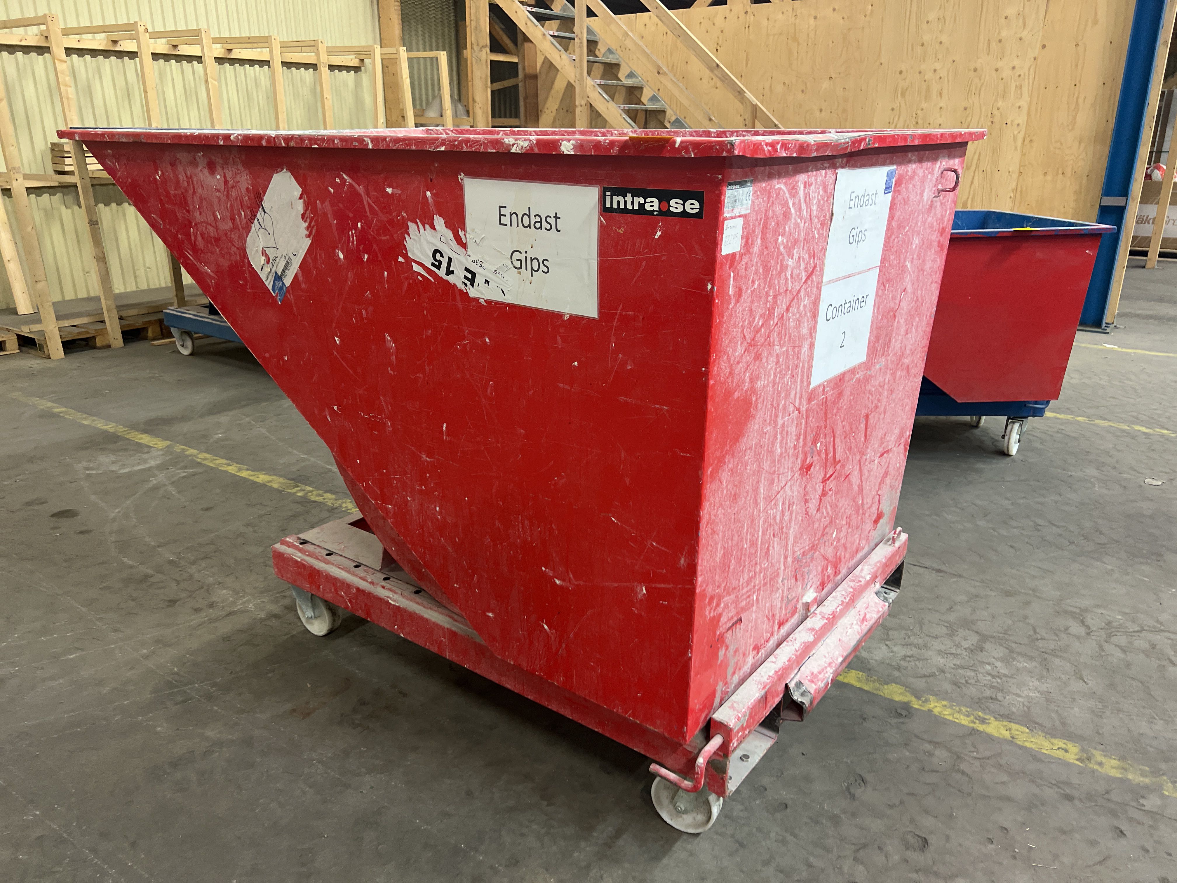 Dump container on wheels - PS Auction - We value the future - Largest ...