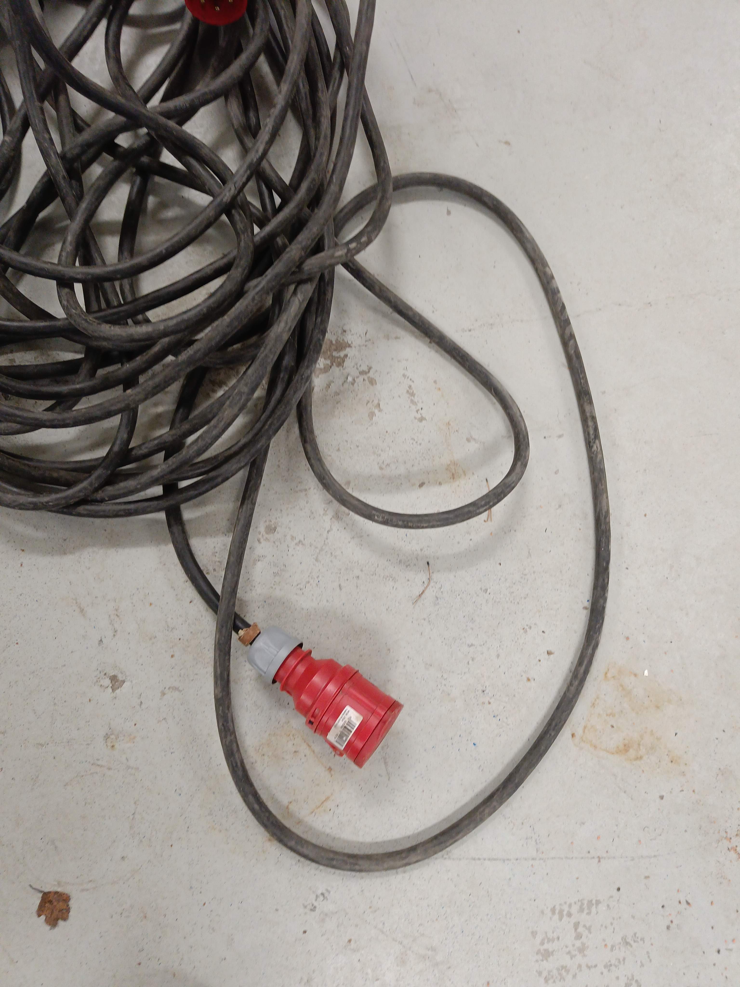 Splicing cable & Power stations - PS Auction - We value the future ...