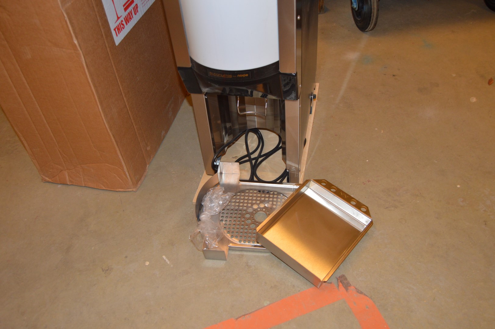 Autonumis Norpe Dispenser - PS Auction - We value the future - Largest ...