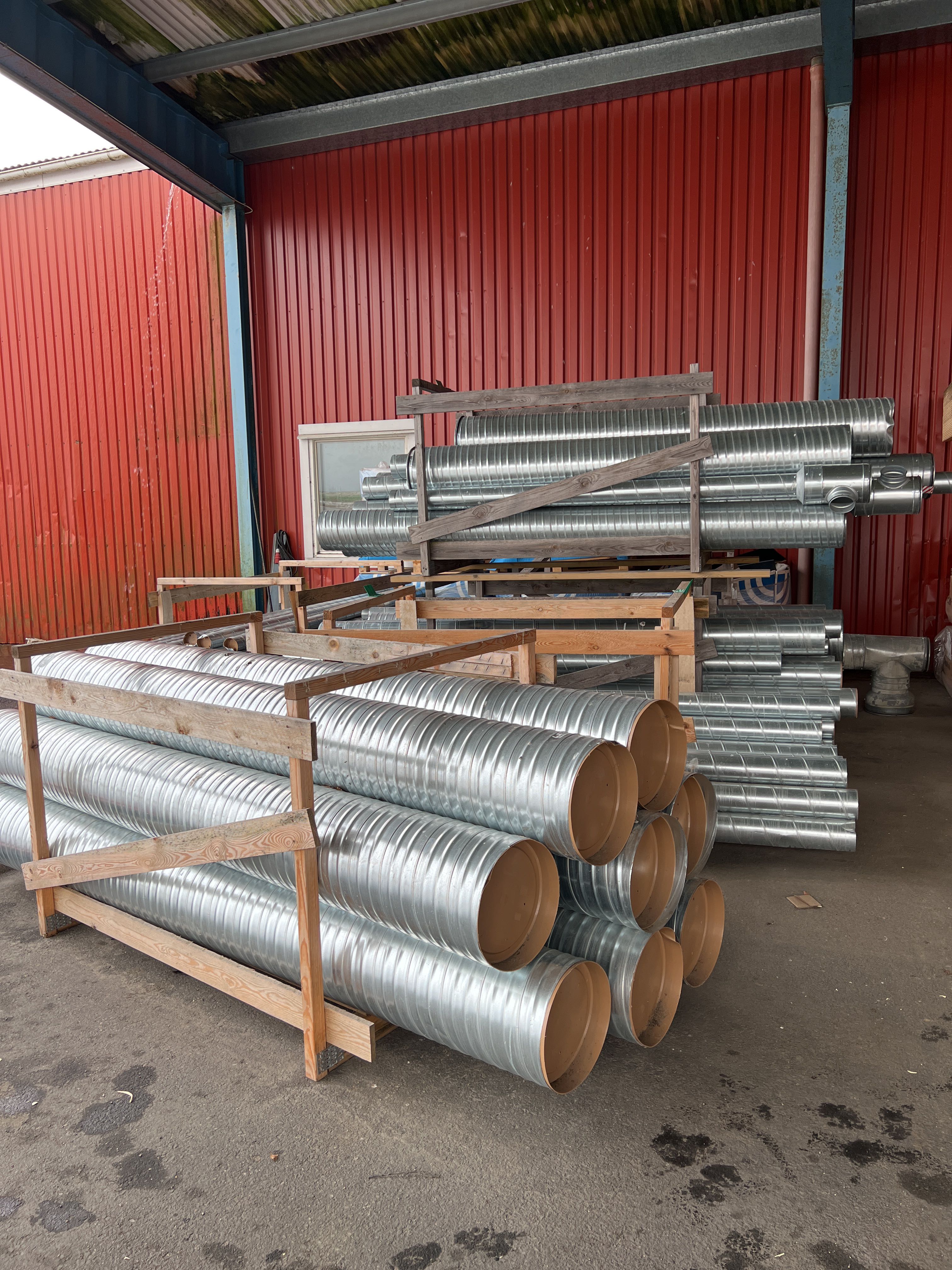 Spiro tube 7 pallet approx. 100 pcs - PS Auction - We value the future ...
