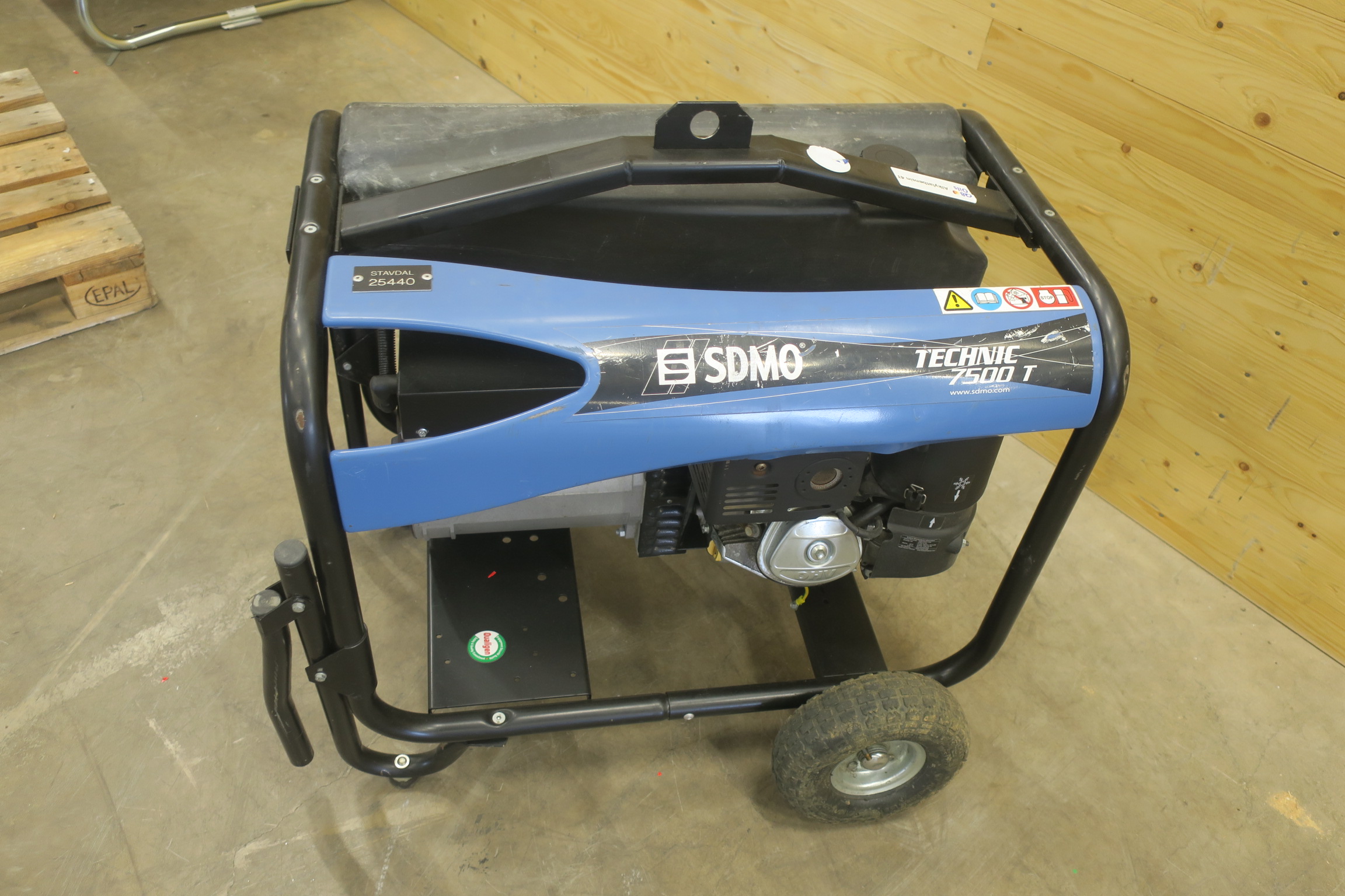 Elverk SDMO Technic 7500 TE - Auktioner online - Nätauktioner & Konkursauktioner | PS Auction