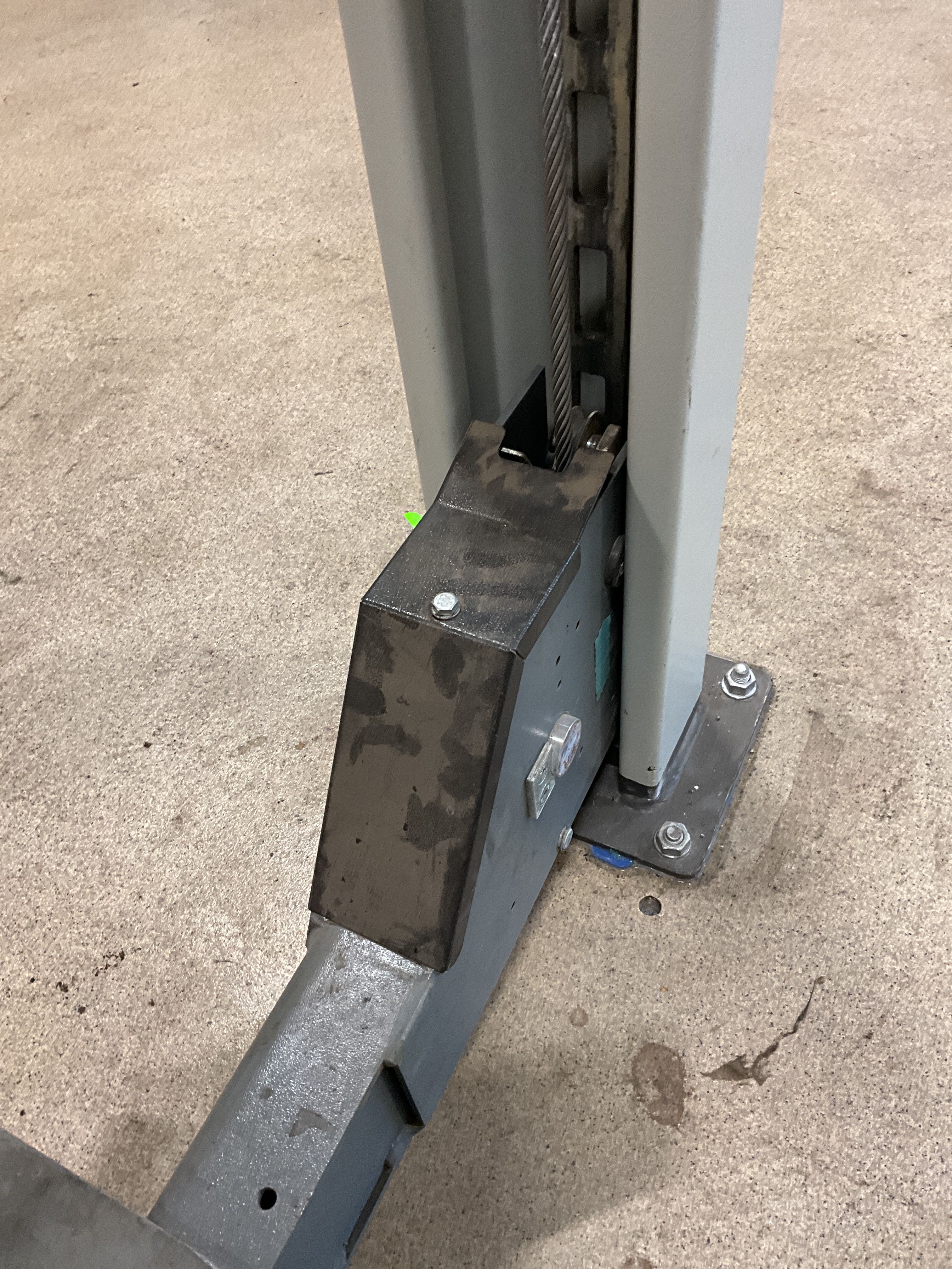 4-pillar lift OMA 526LT-ALT 5-Ton - PS Auction - We value the future ...