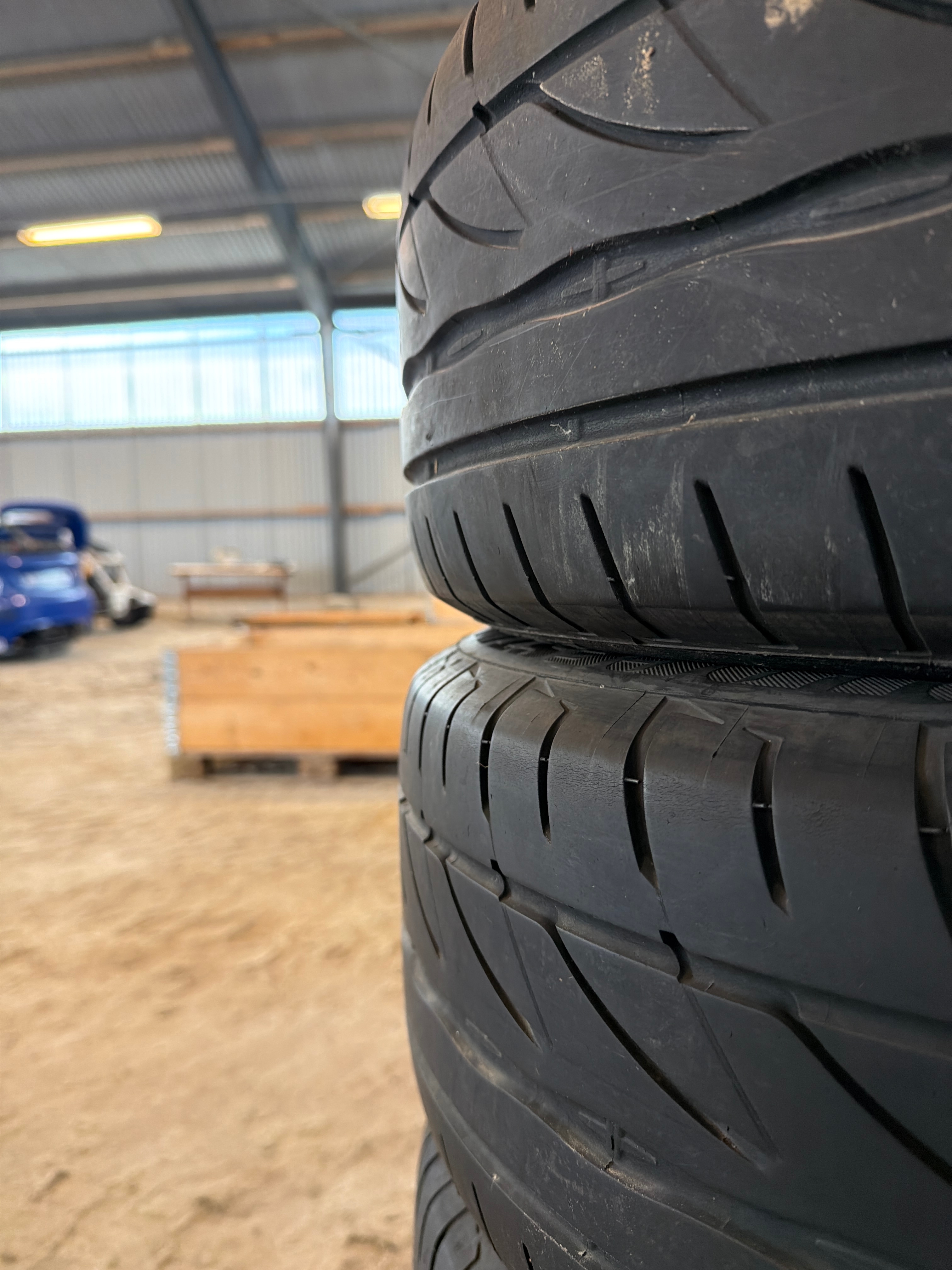 Tires on rims, 205/55/16 BMW 3 series 7Jx16 EH2+ - PS Auction - We ...