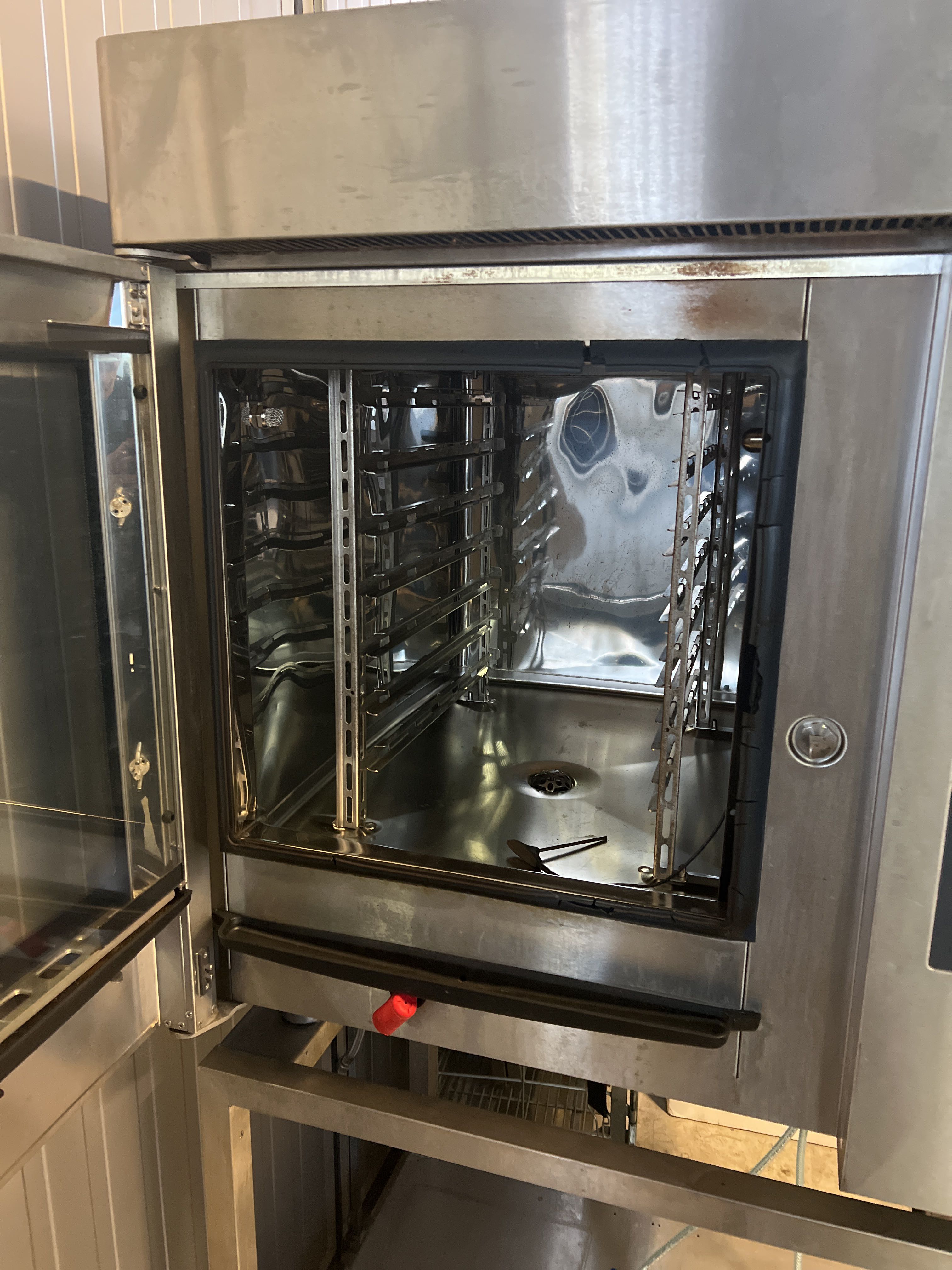 Eloma multimax oven with stand - PS Auction - We value the future ...